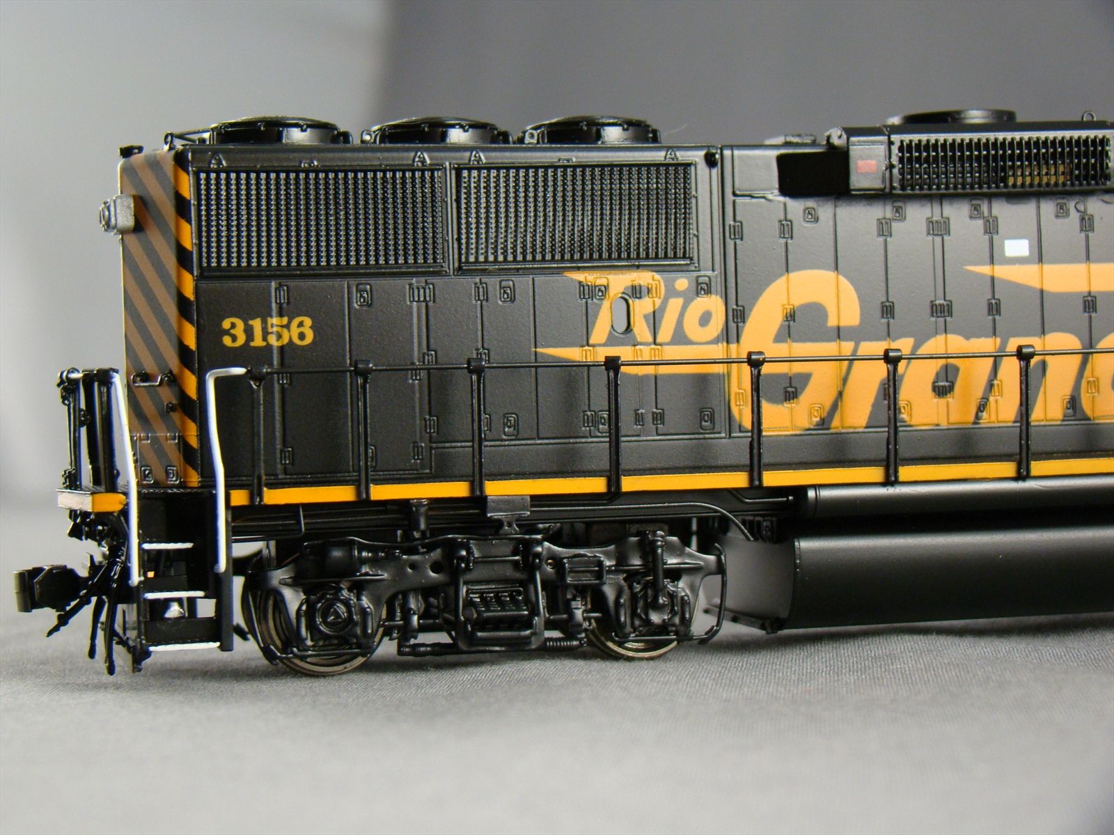 HO OMI Overland D&RGW EMD GP60 #3156