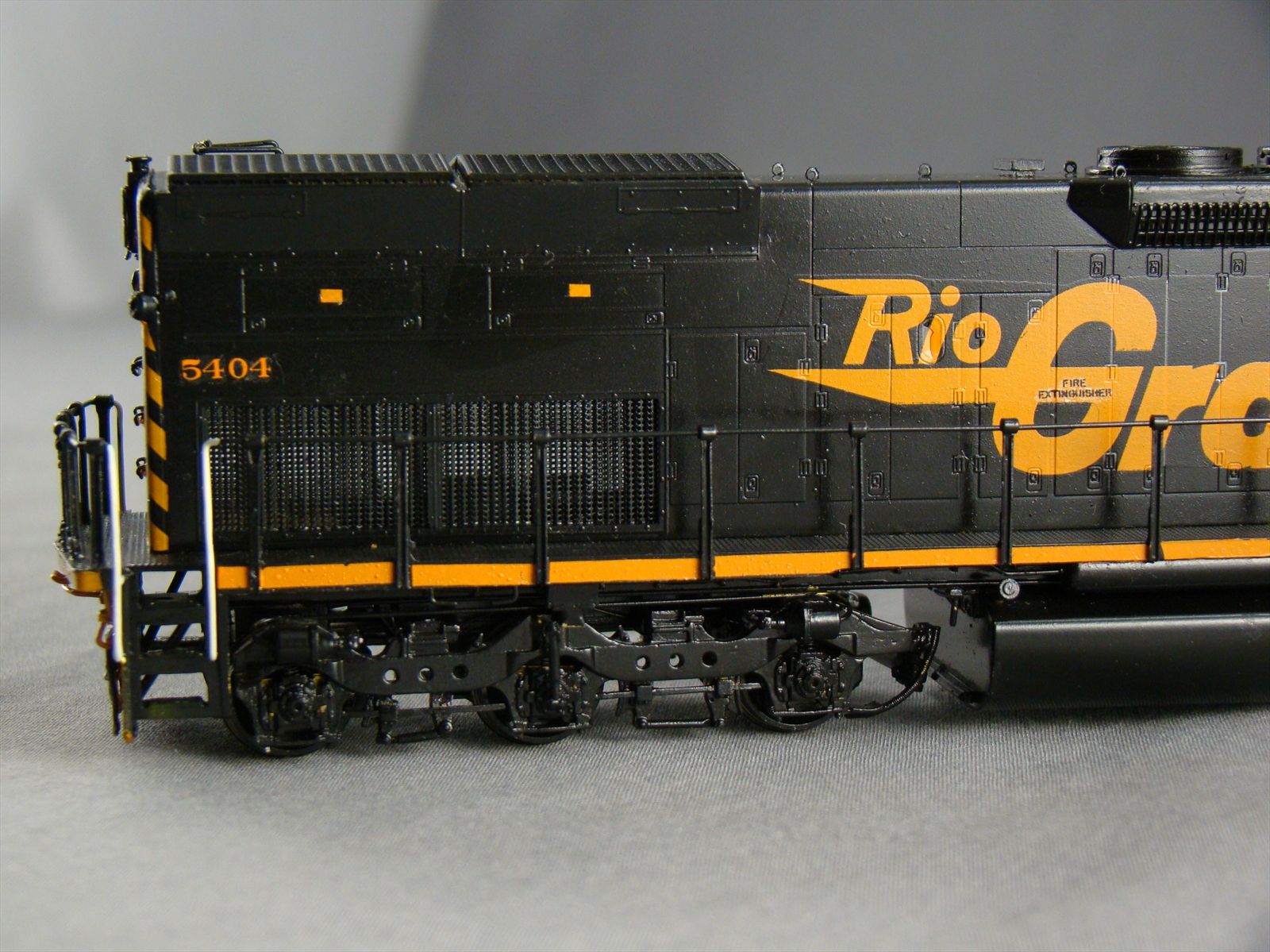 HO OMI Overland Models D&RGW EMD SD40T-2 #5404 Custom