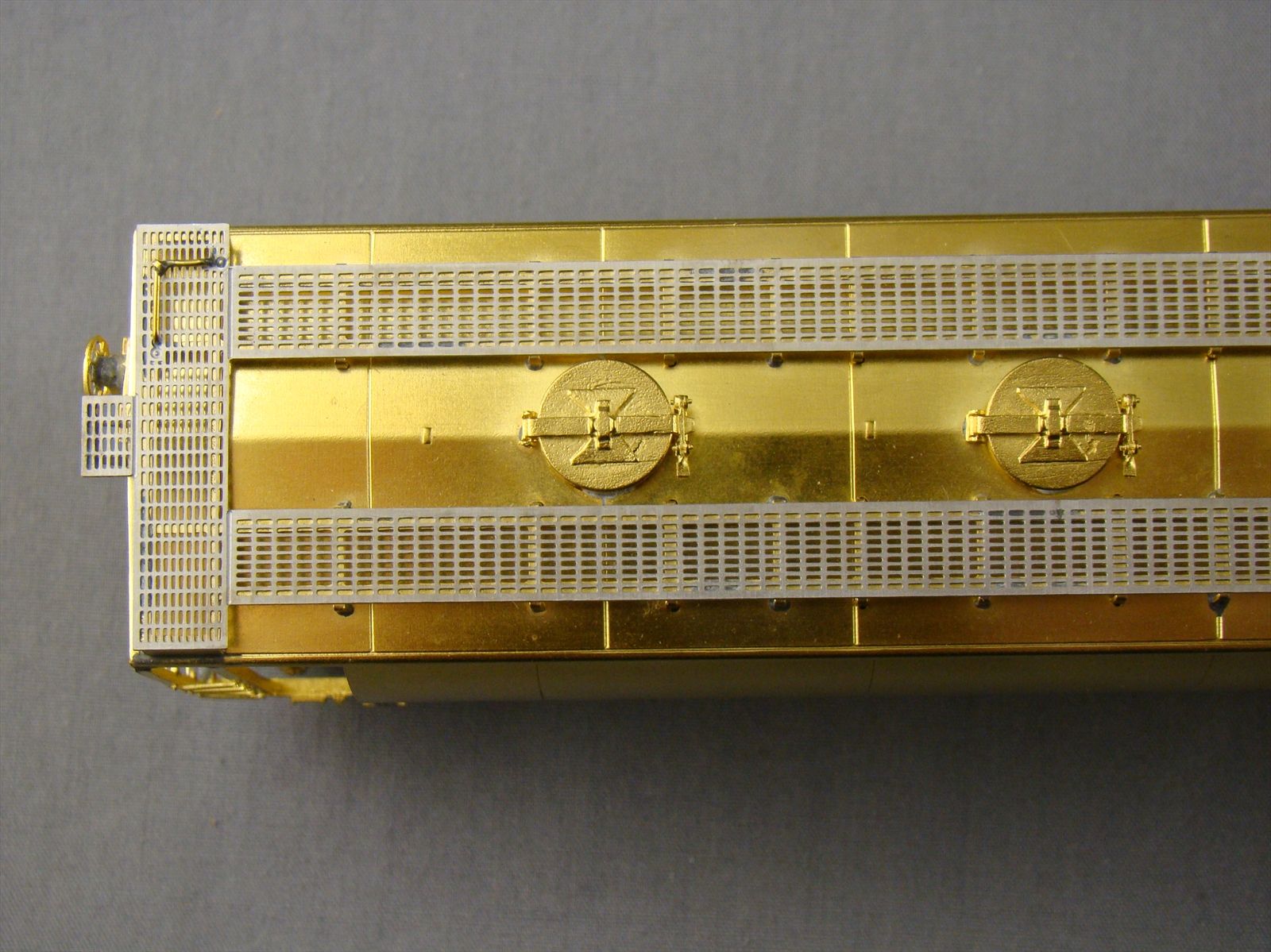 HO OMI 3188 Overland CP Canadian Pacific Tank Cvd Hopper