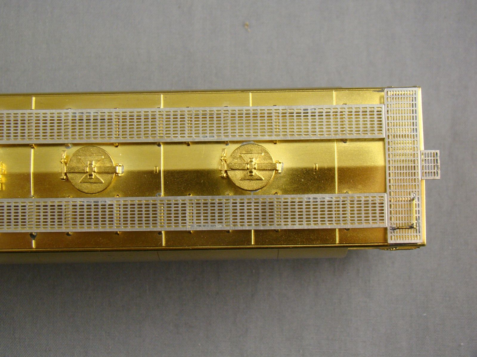 HO OMI 3188 Overland CP Canadian Pacific Tank Cvd Hopper