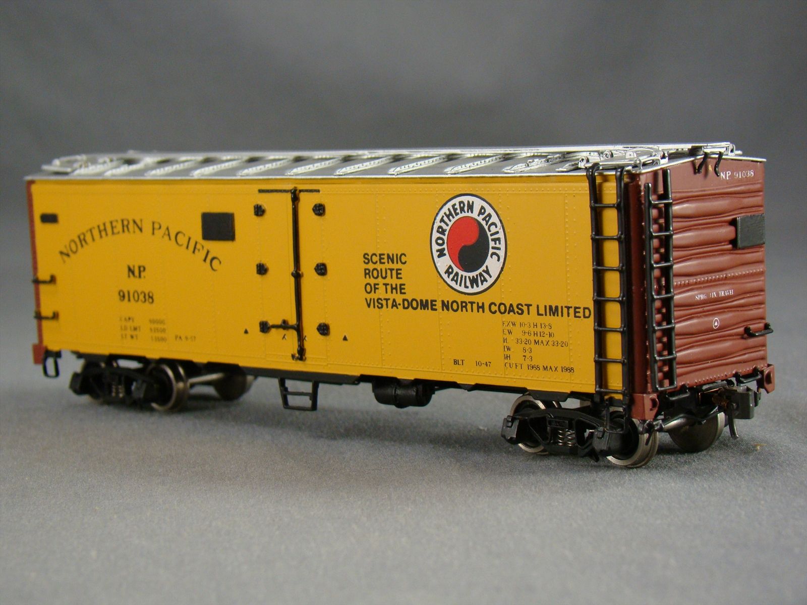 HO CIL 2139.1 NP Northern Pacific Reefer 'Main Street' #91009