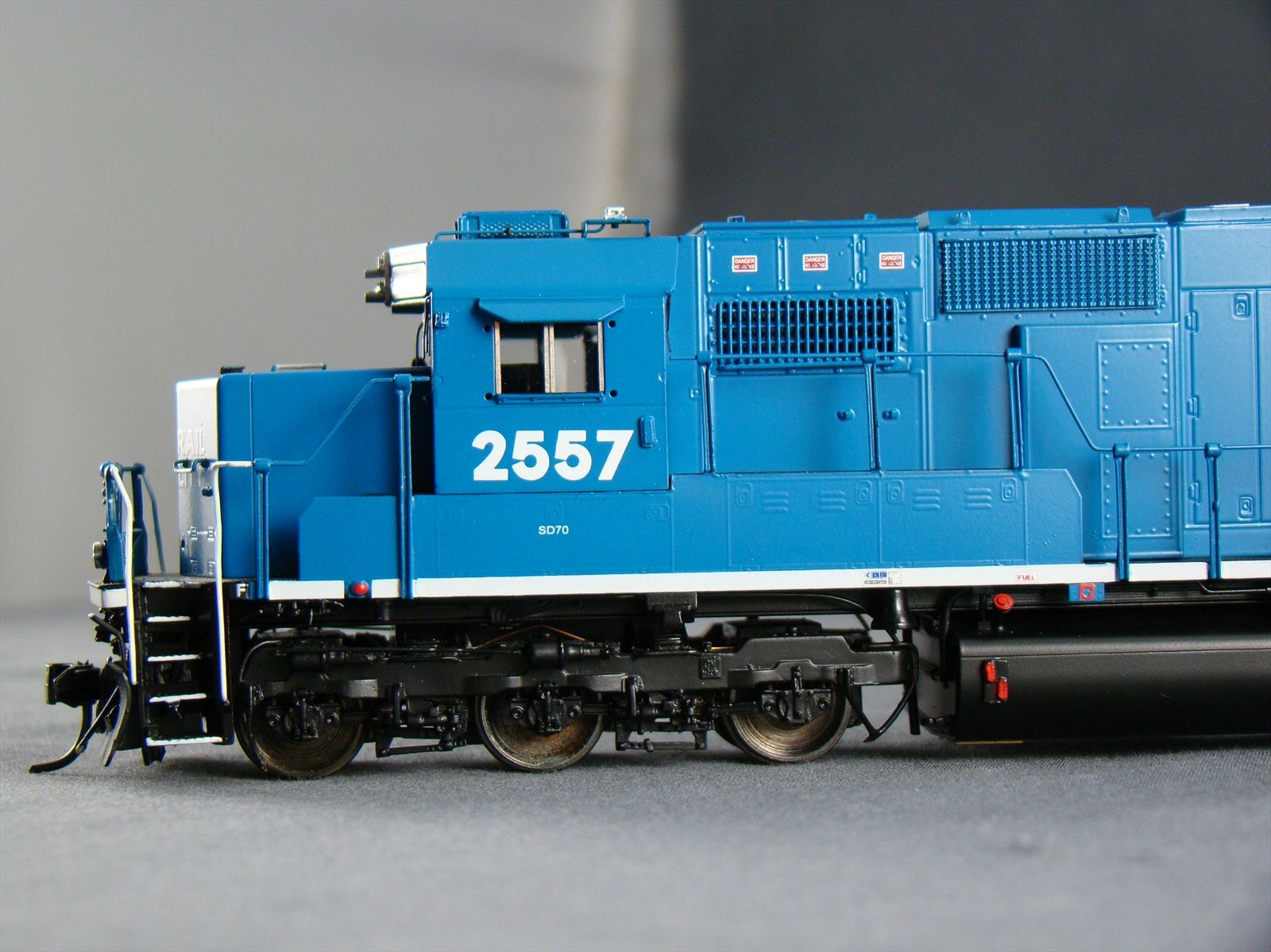 HO OMI 6147.1 Conrail SD70I Diesel #2557