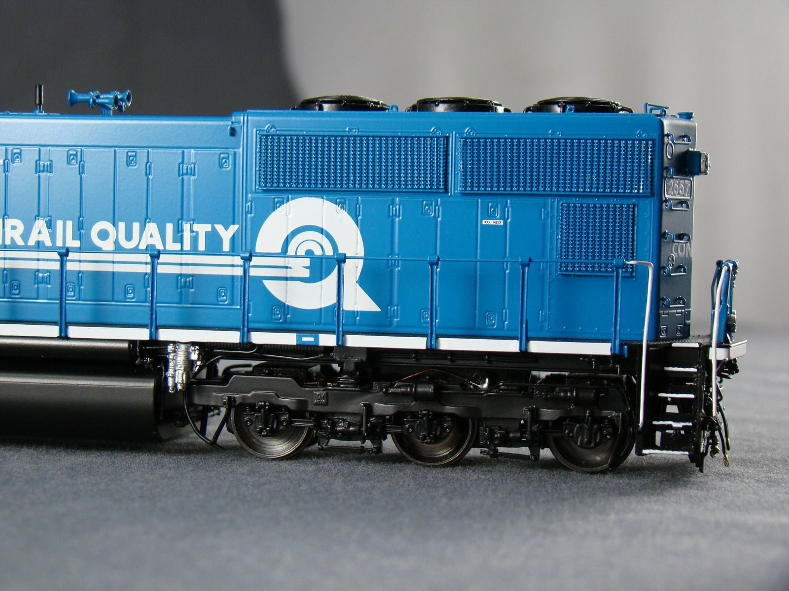 HO OMI 6147.1 Conrail SD70I Diesel #2557