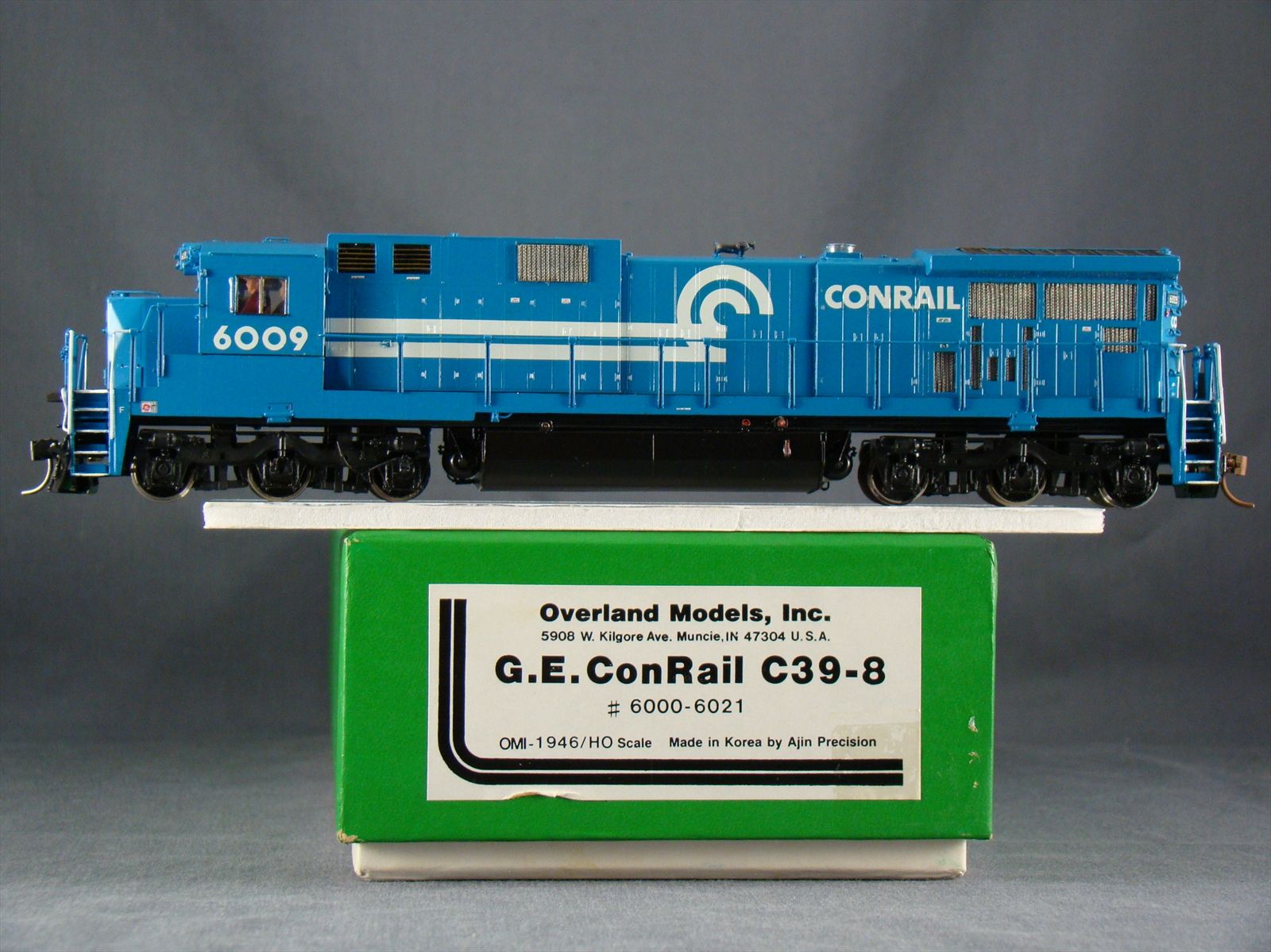 HO OMI Custom Conrail GE C39-8 Diesel #6009