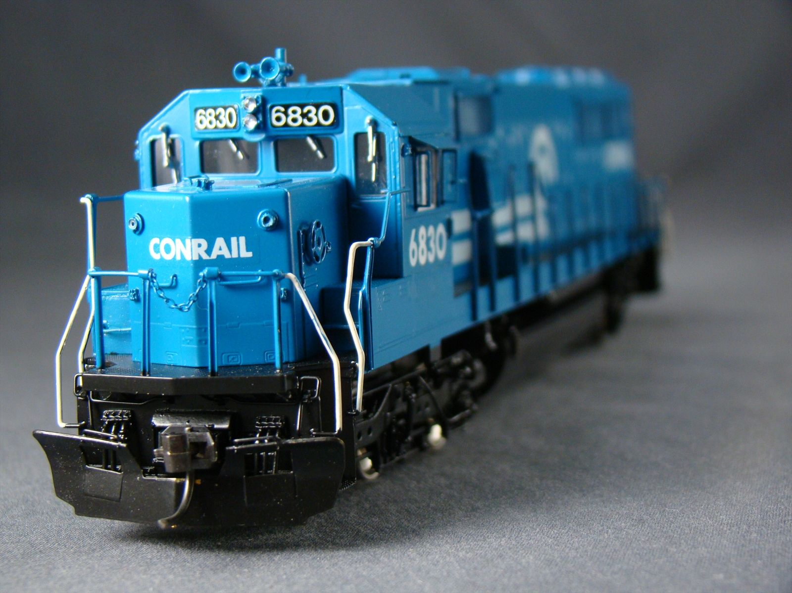HO OMI 5048 Conrail EMD SD50 Diesel #6830