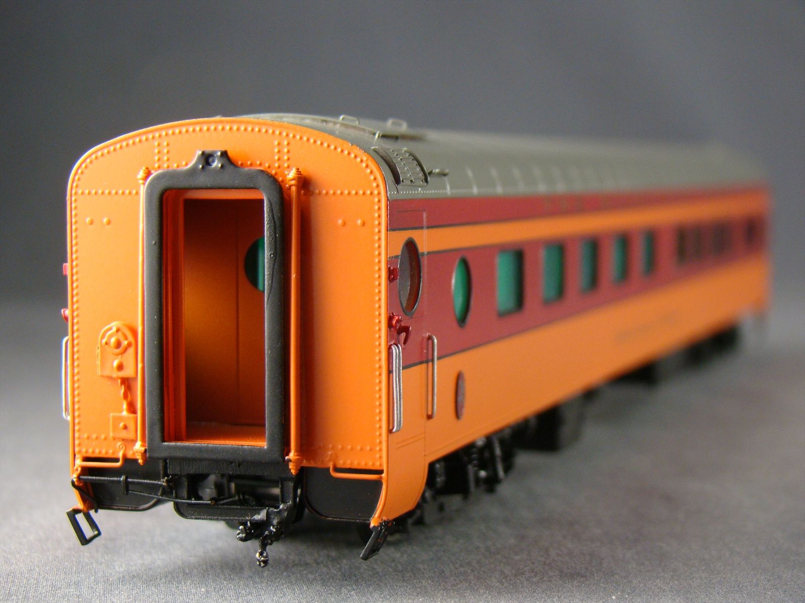 HO SSL Milwaukee Road 1948 Hiawatha LakeCour D' Alene Sleeper