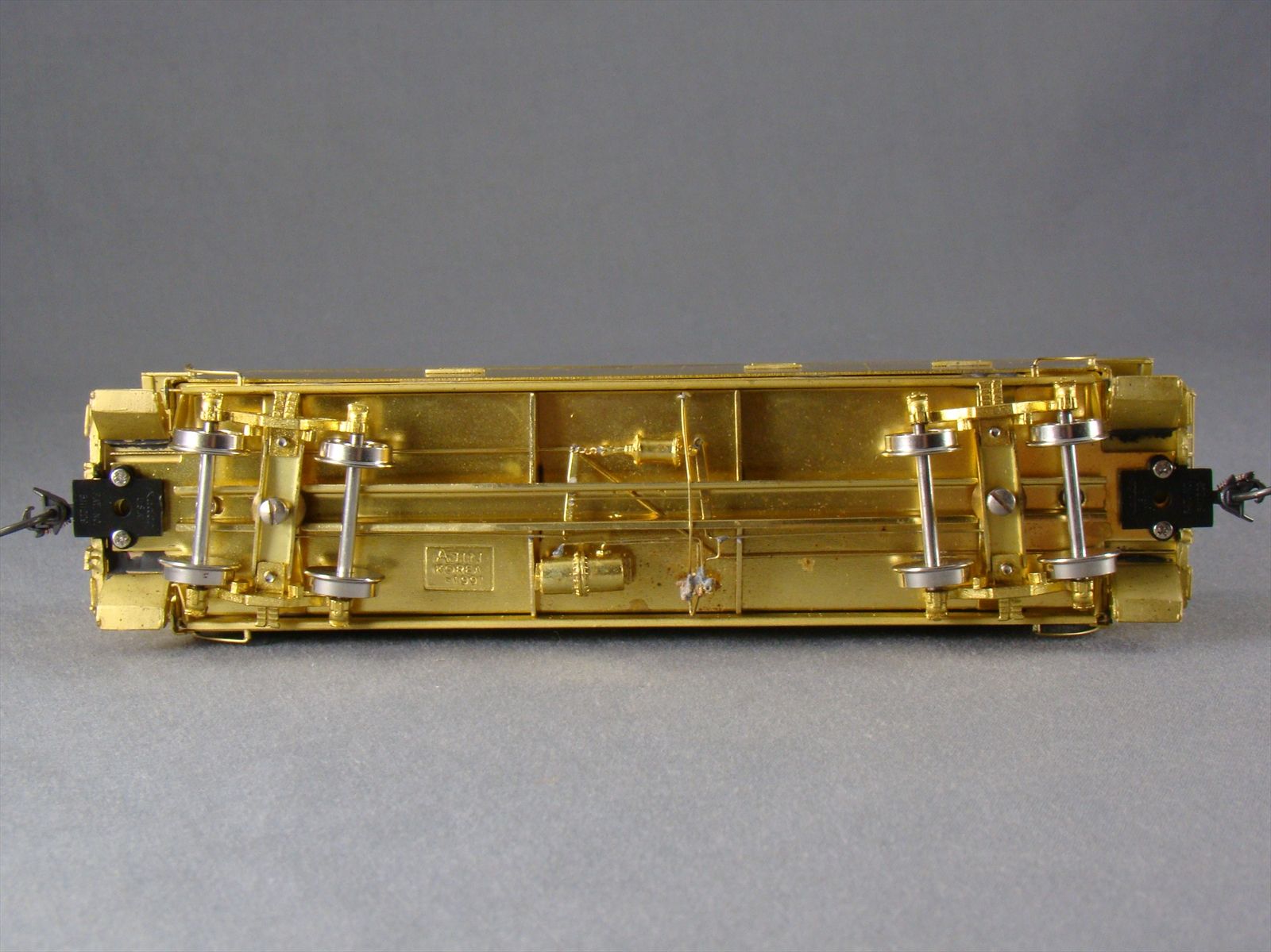 HO OMI 3809 NYC Pacemaker Plywood Caboose