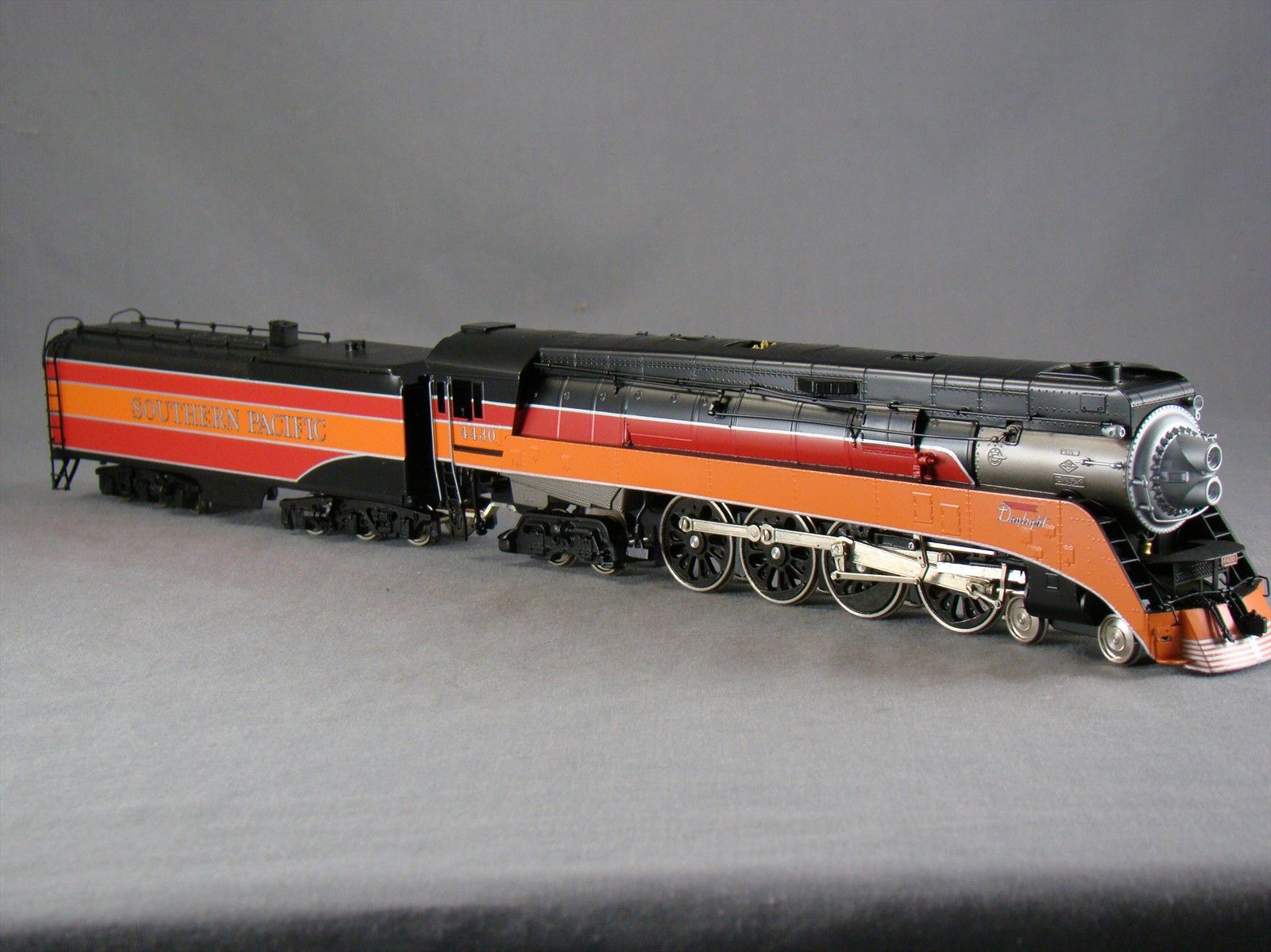HO Key SP Southern Pacific 4-8-4 GS-4 Daylight #4430