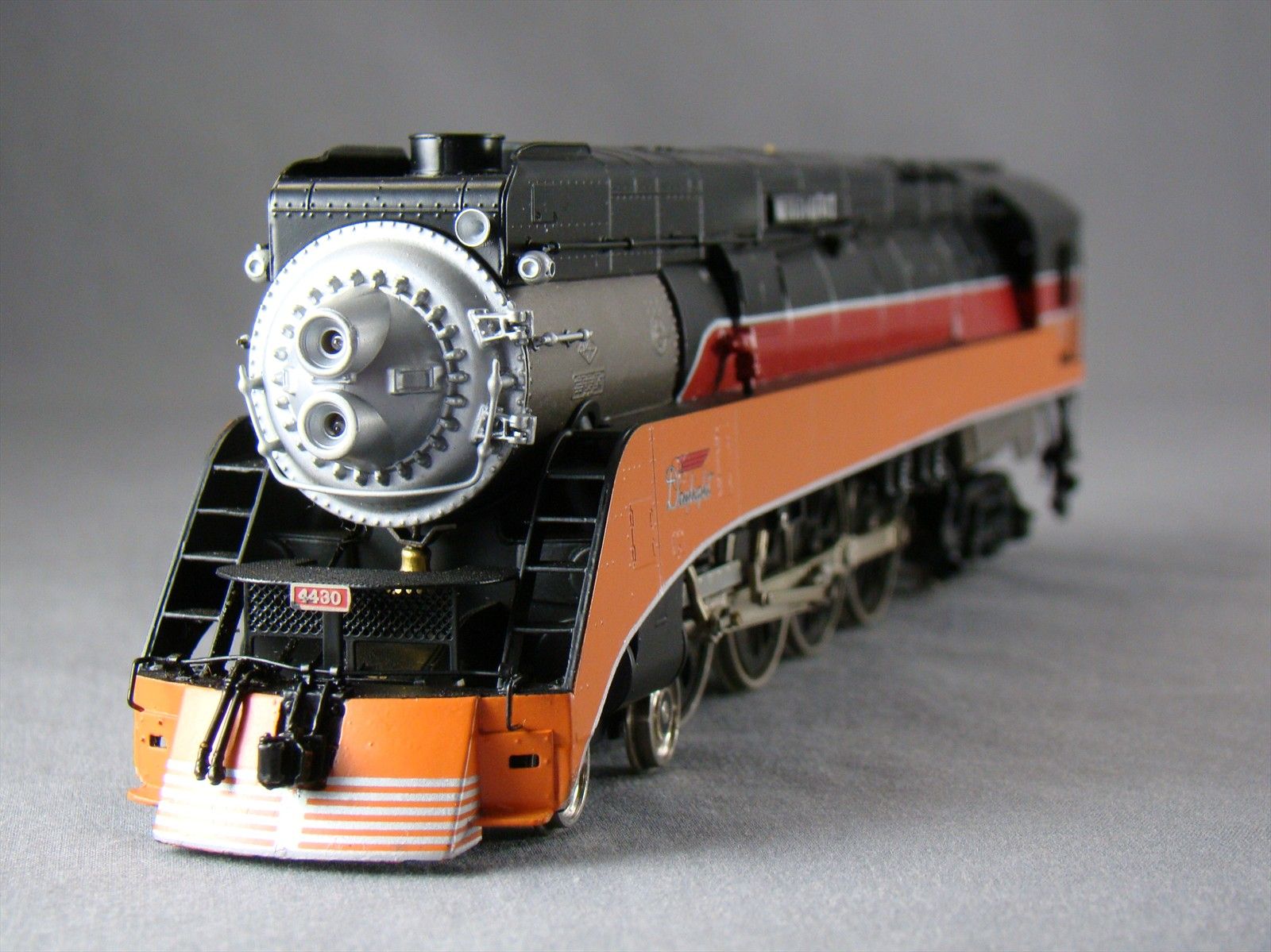 HO Key SP Southern Pacific 4-8-4 GS-4 Daylight #4430