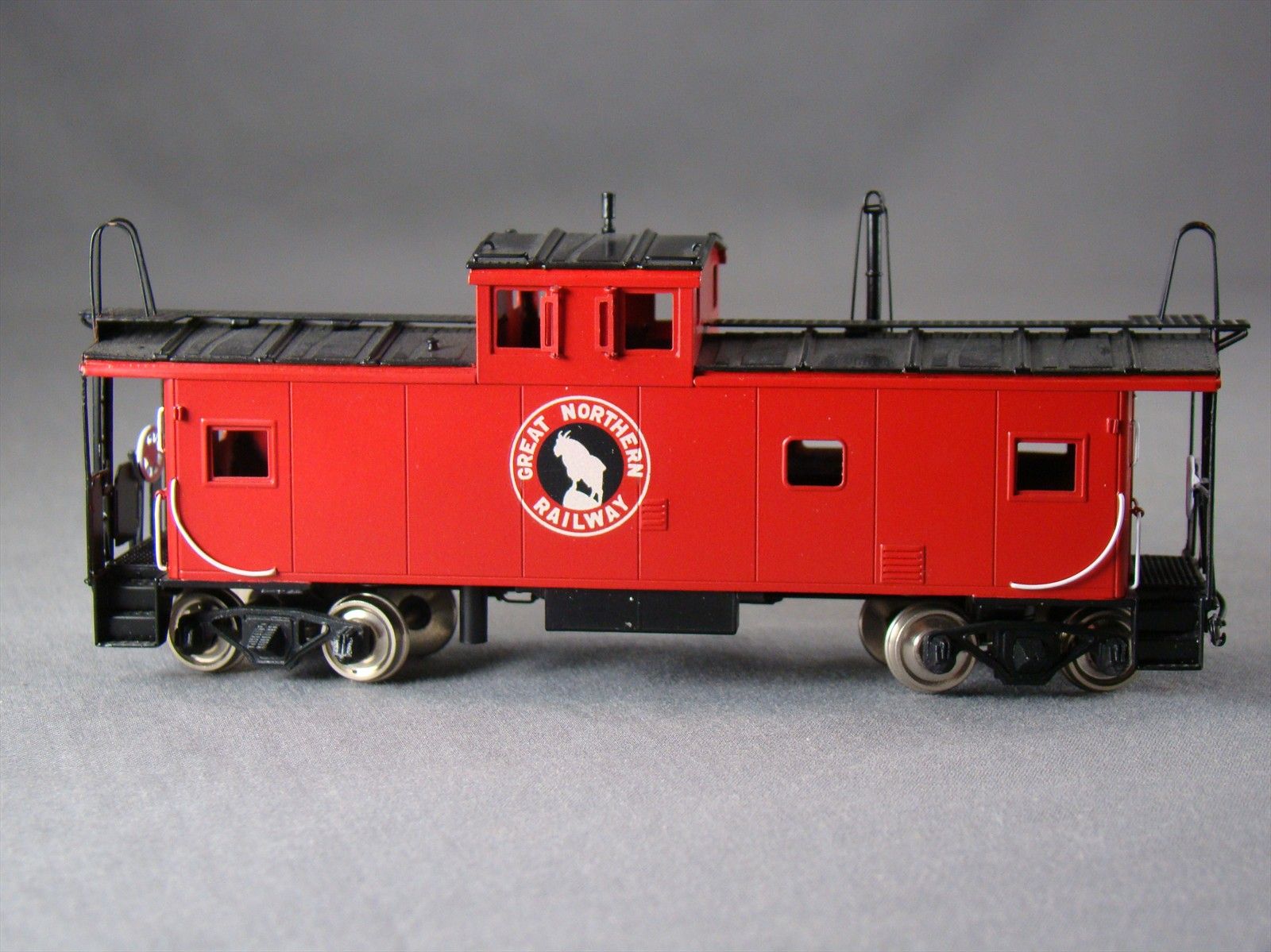HO Oriental GN Great Northern Caboose X31-40