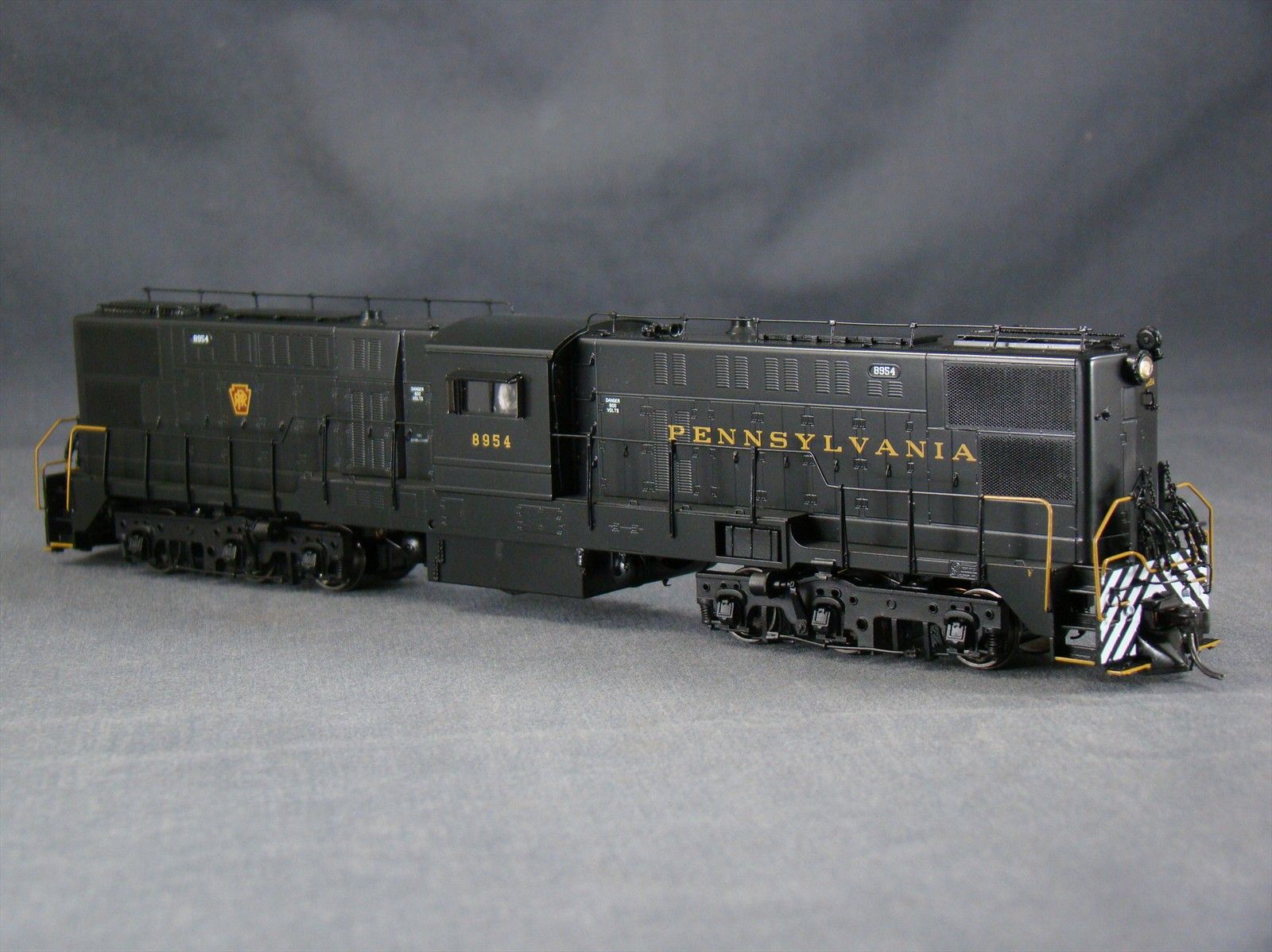 HO Division Point PRR Pennsylvania Center Cab #8954