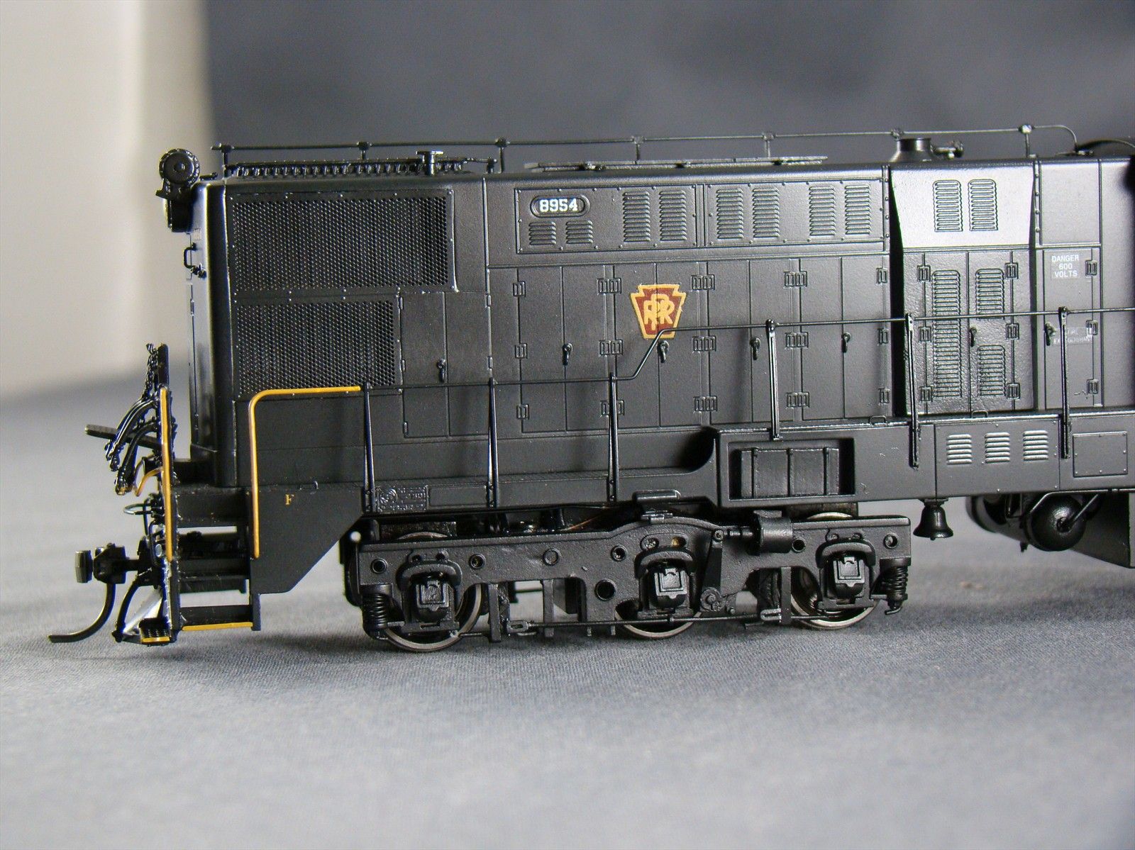HO Division Point PRR Pennsylvania Center Cab #8954