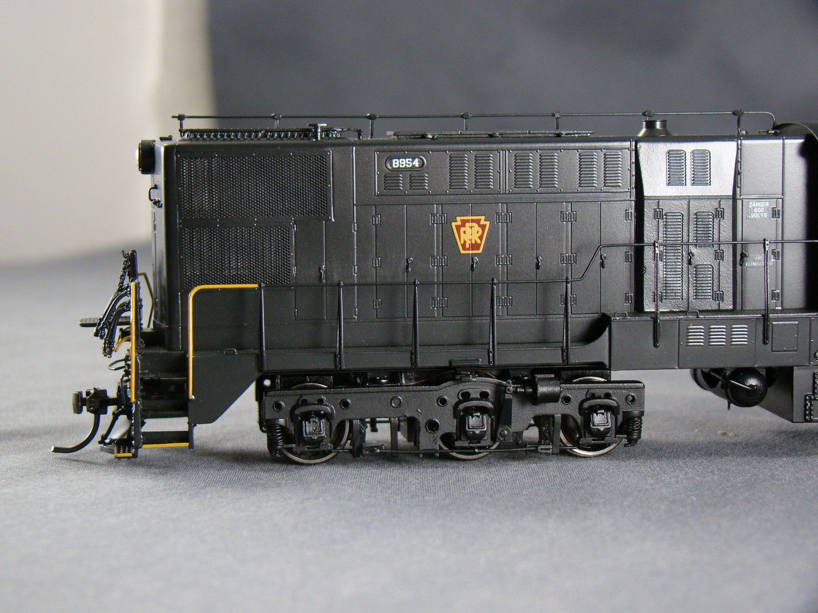HO Division Point PRR Pennsylvania Center Cab #8954