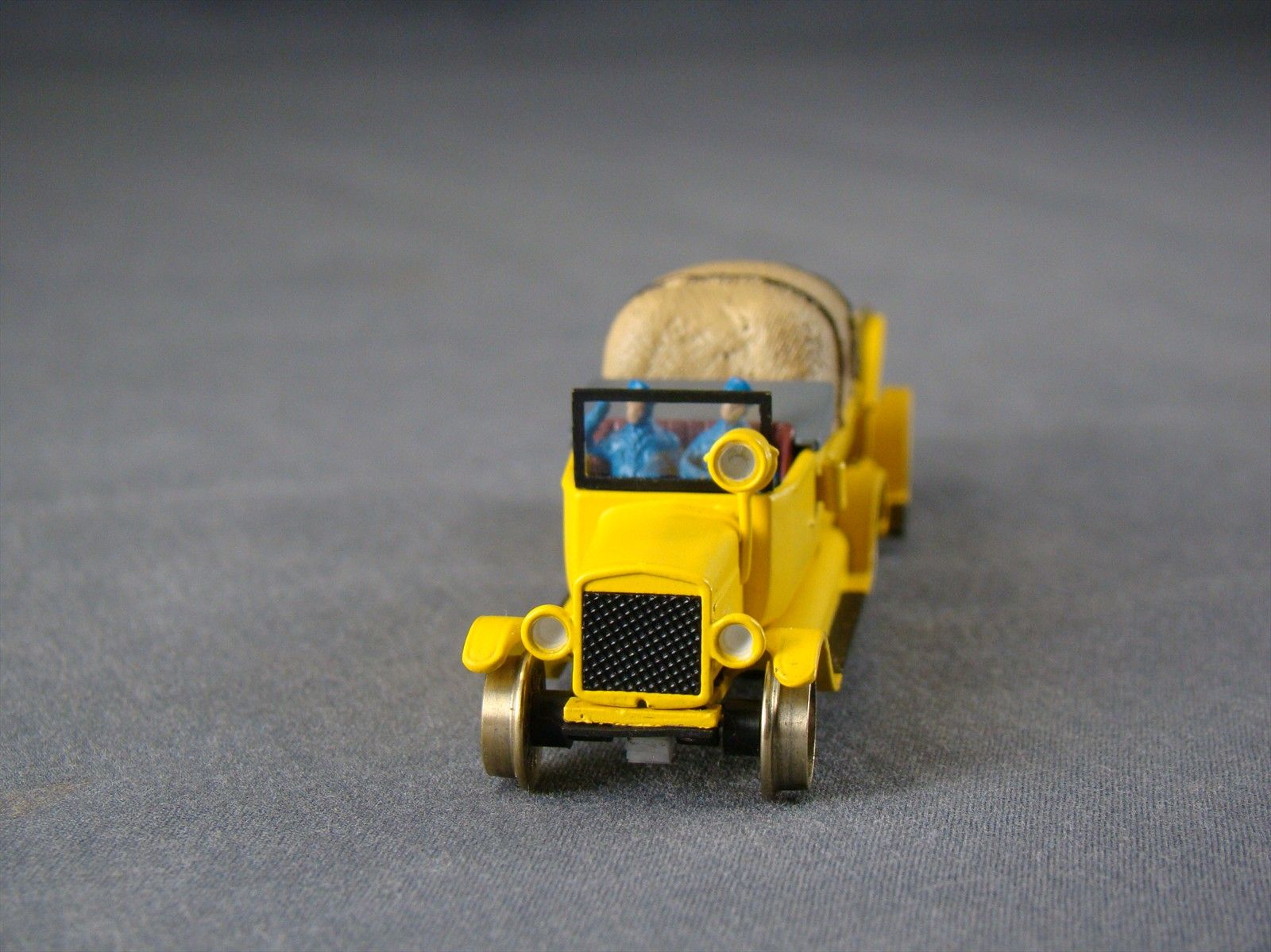 HO BLW Rail Inspection Car with Trailer