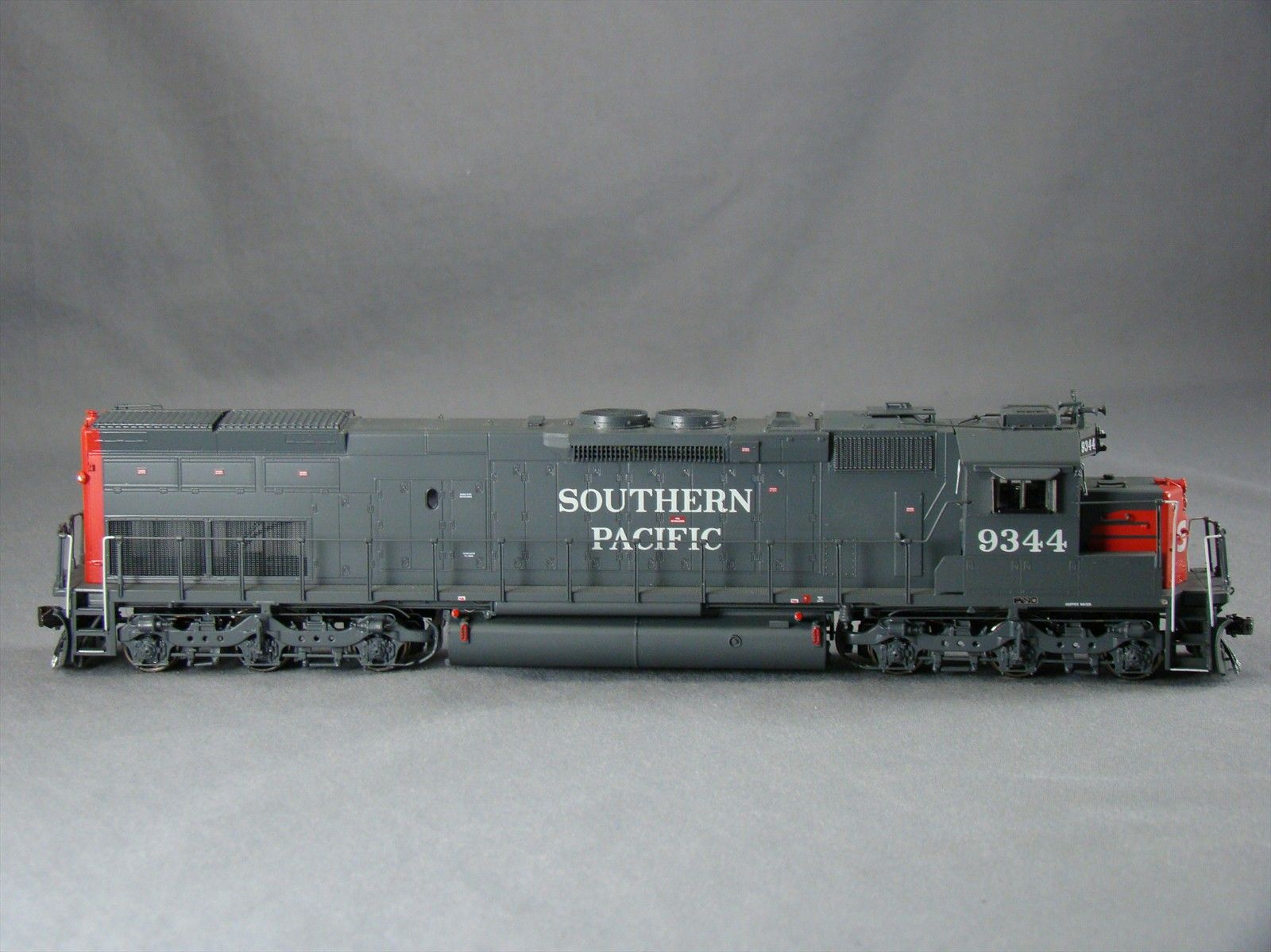 HO OMI Overland SP Southern Pacific SD45T-2 #9344 w/ DCC