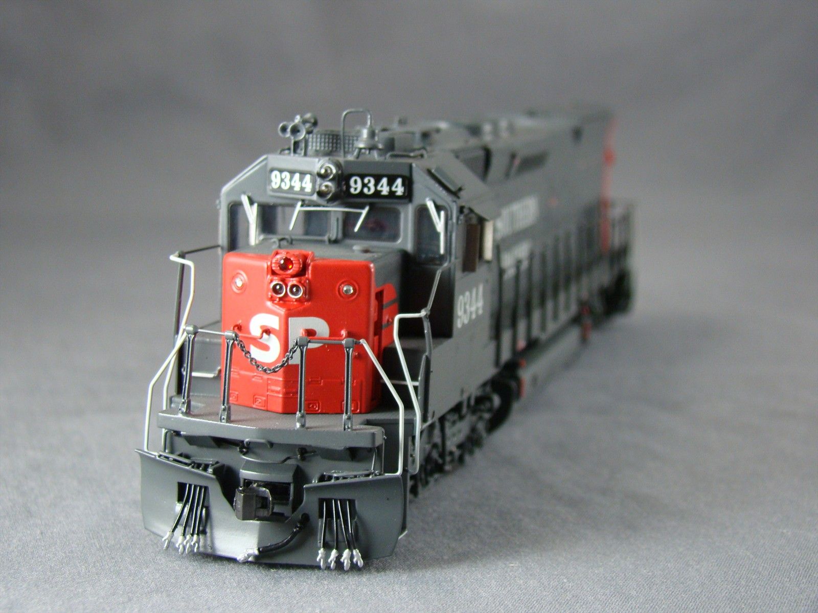 HO OMI Overland SP Southern Pacific SD45T-2 #9344 w/ DCC