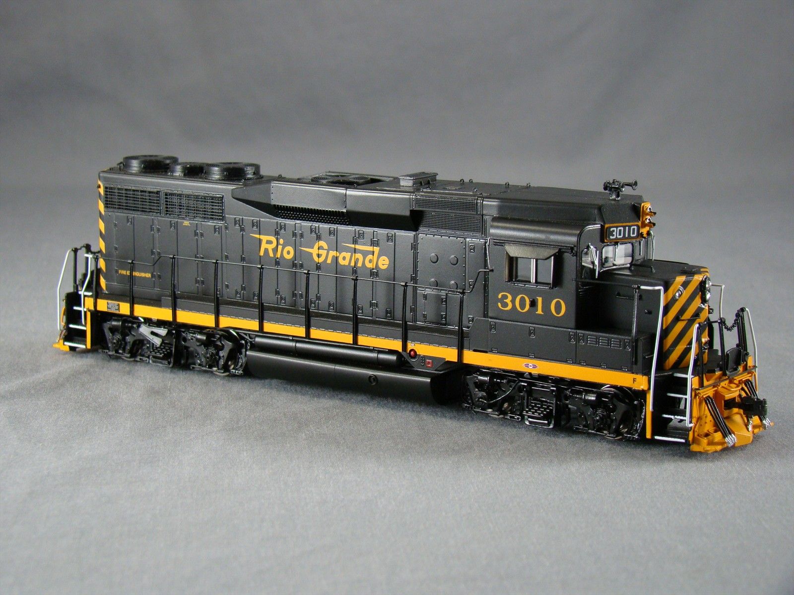 HO OMI Overland D&RGW Rio Grande EMD GP30 #3010 w/ DCC