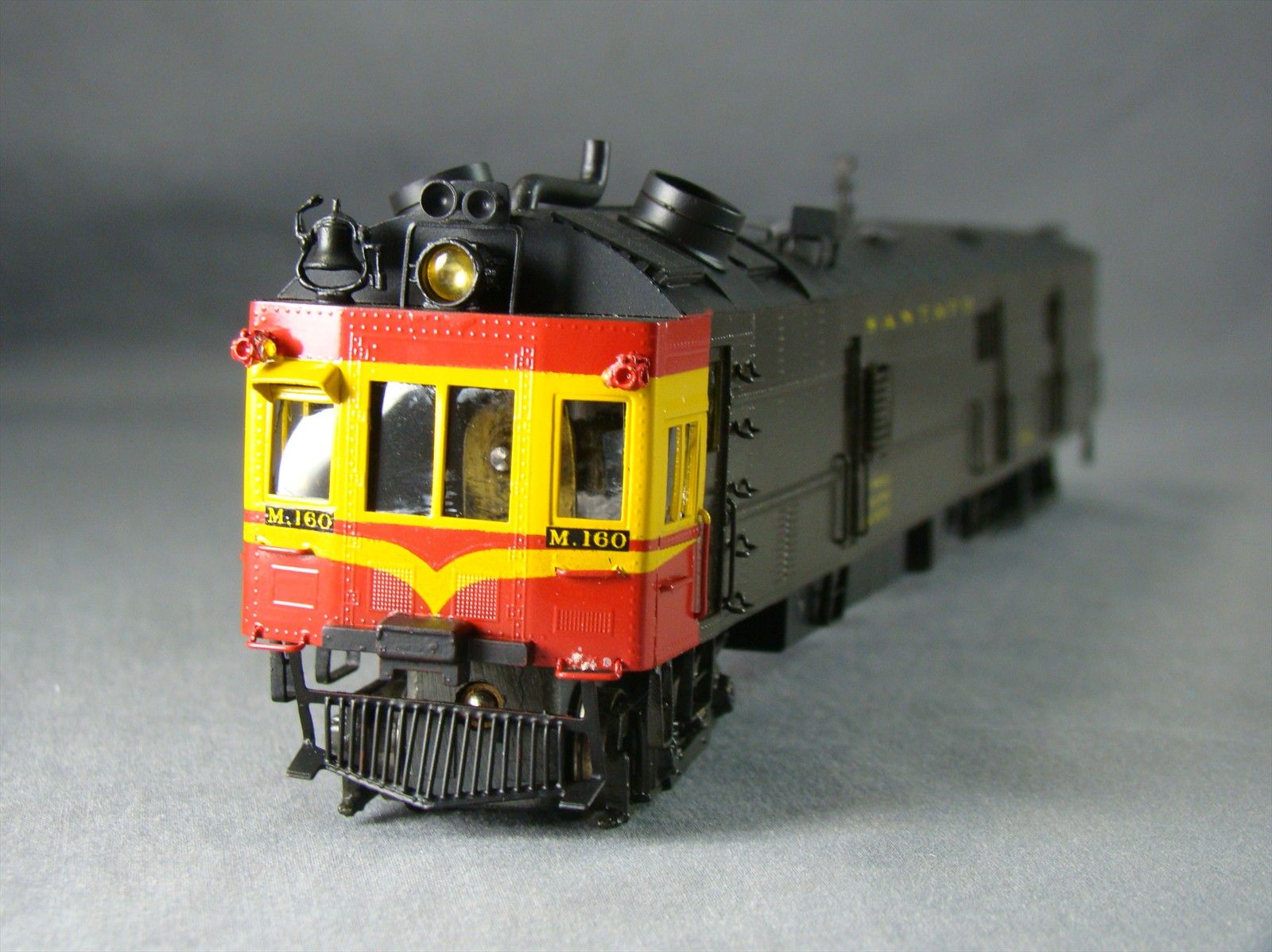 HO Hallmark ATSF Santa Fe M-160 Gas Electric Doodlebug