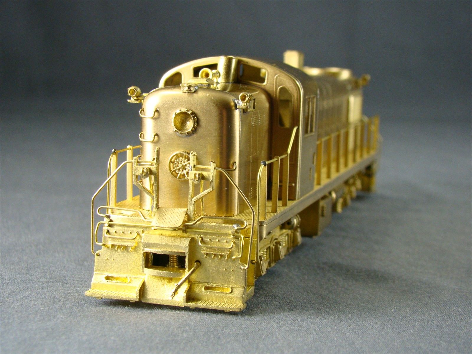 HO ALCO Models D-121x RSC-2 Diesel