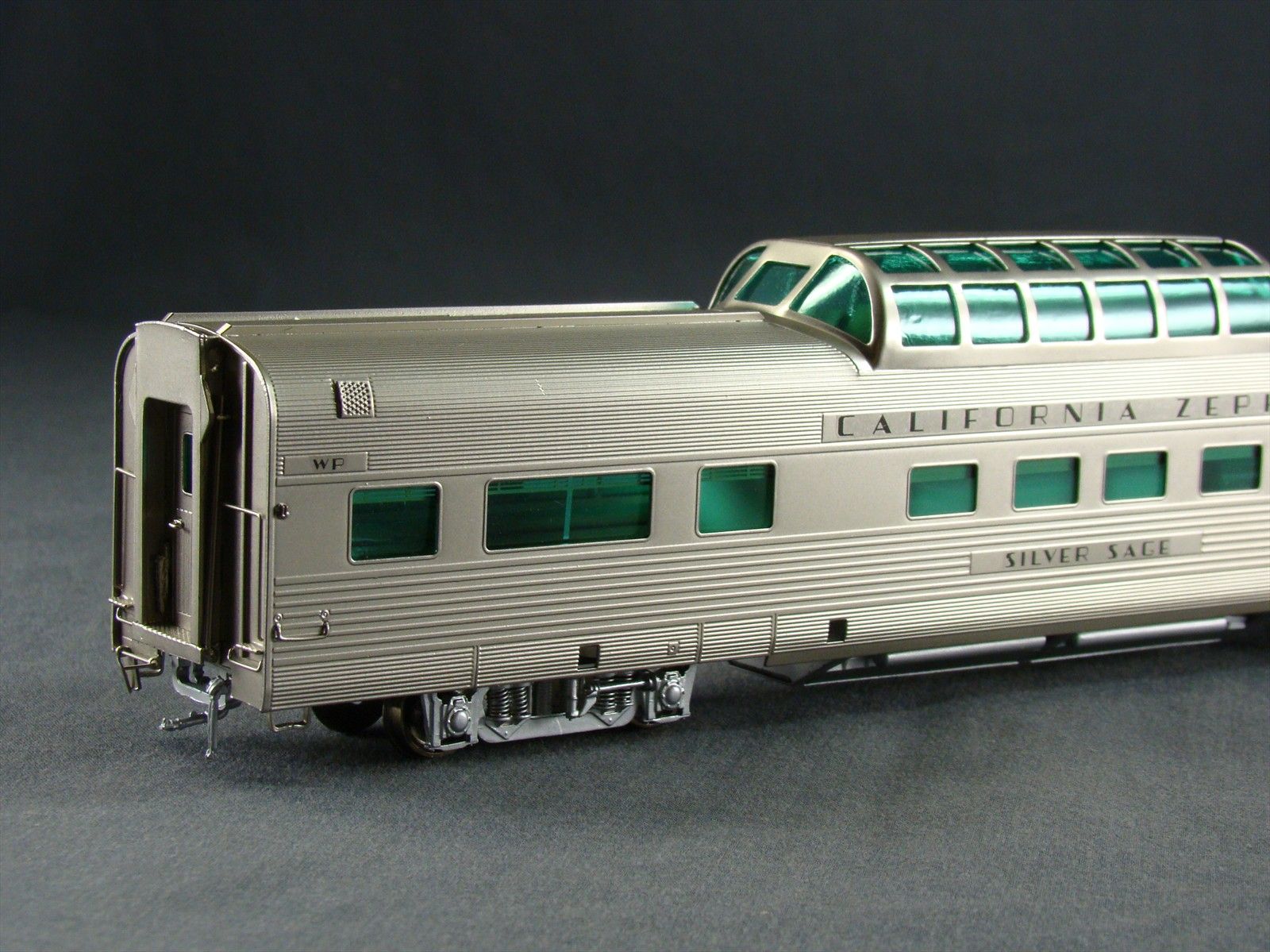 HO SSL Shoreham Shops CZ02A California Zephyr Vista-Dome Coach - Silver ...