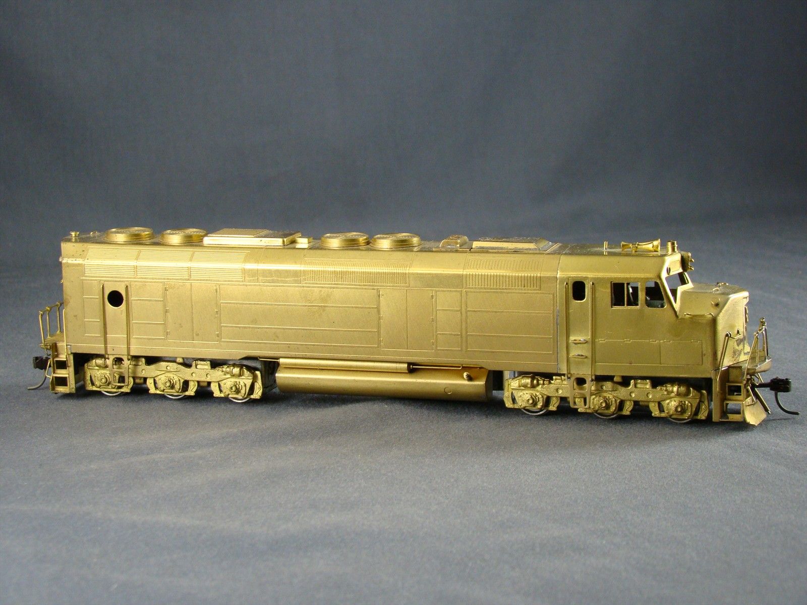 HO NJCB Custom Brass BN Burlington Northern EMD F-45 Diesel