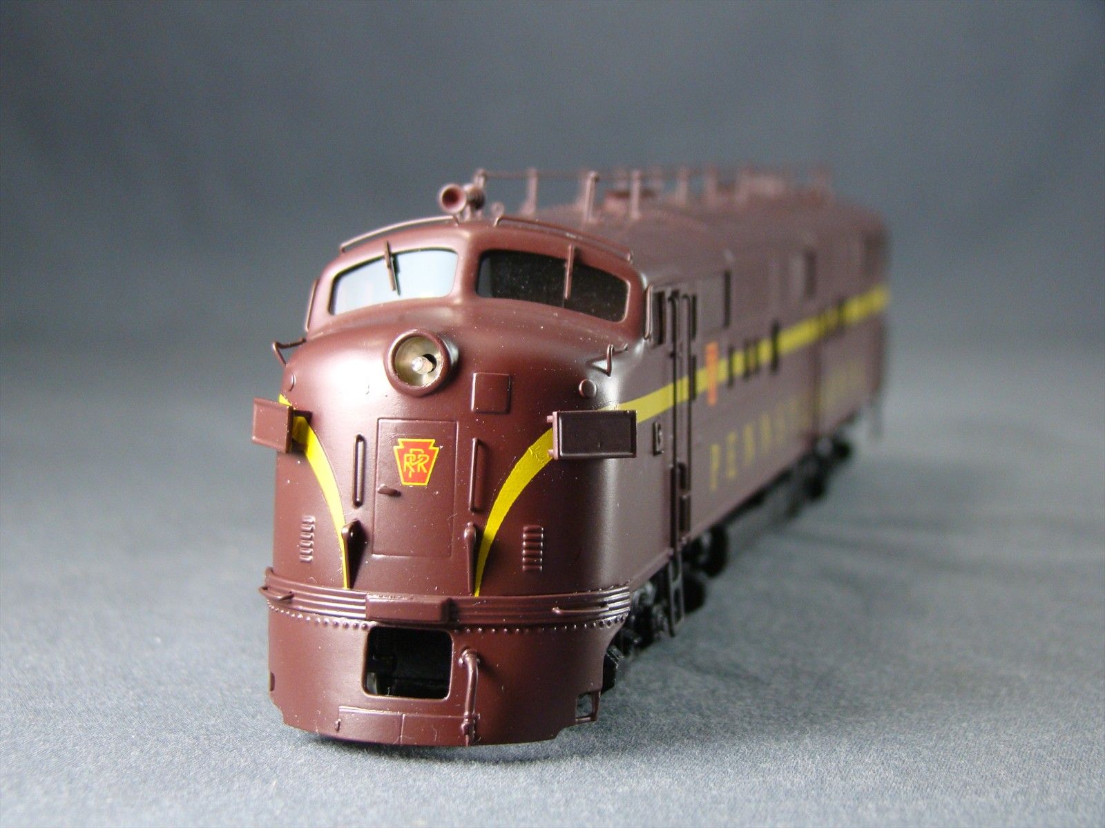 HO Oriental Limited PRR Pennsylvania EMD E7 E7A E7B Diesel Set - Tuscan Red
