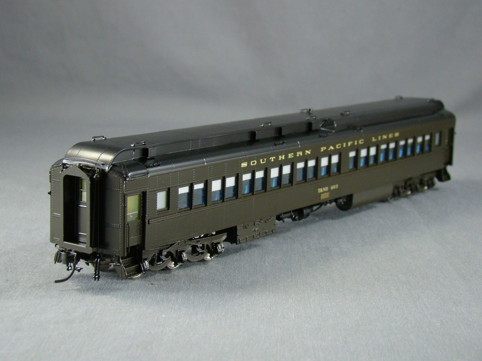 HO TCY The Coach Yard SP Southern Pacific Daylight Olive Coach T&NO 403