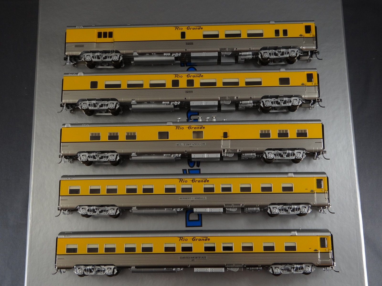 HO Division Point DP 5100F D&RGW Rio Grande Prospector Set 1-Stripe