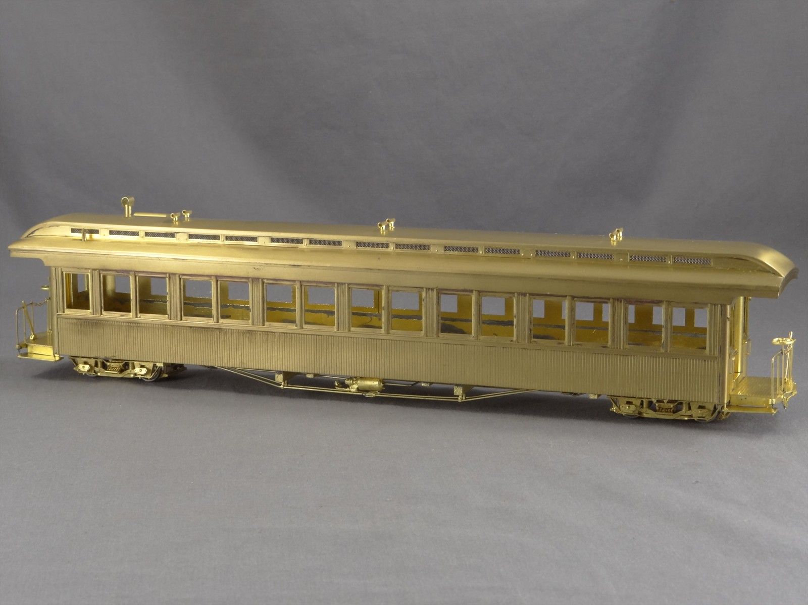 On2 The Car Works SR&RL Passenger Coach #21-22