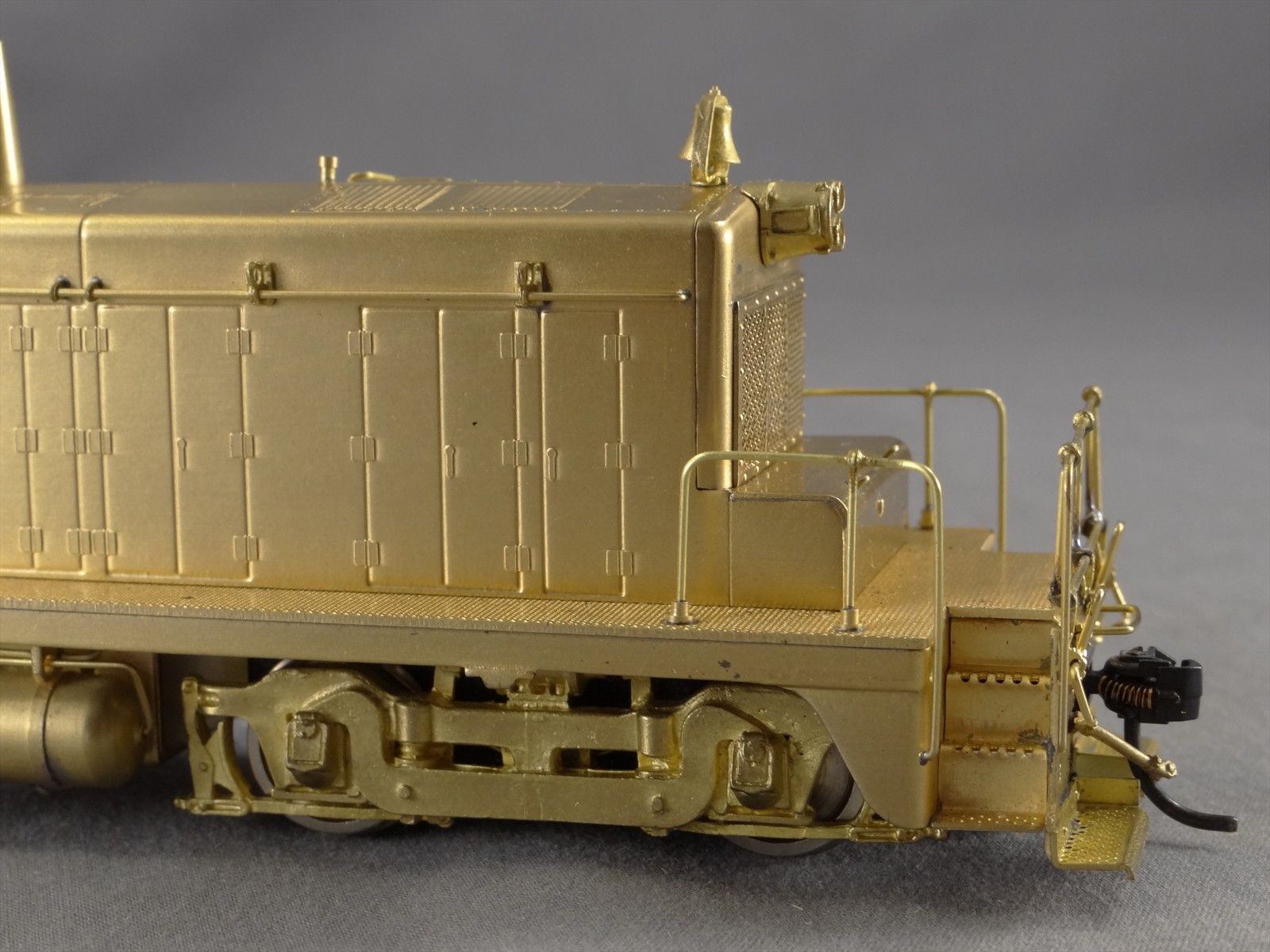 HO Brass ALCO Models D-140 SW-1 Diesel Engine - Samhongsa