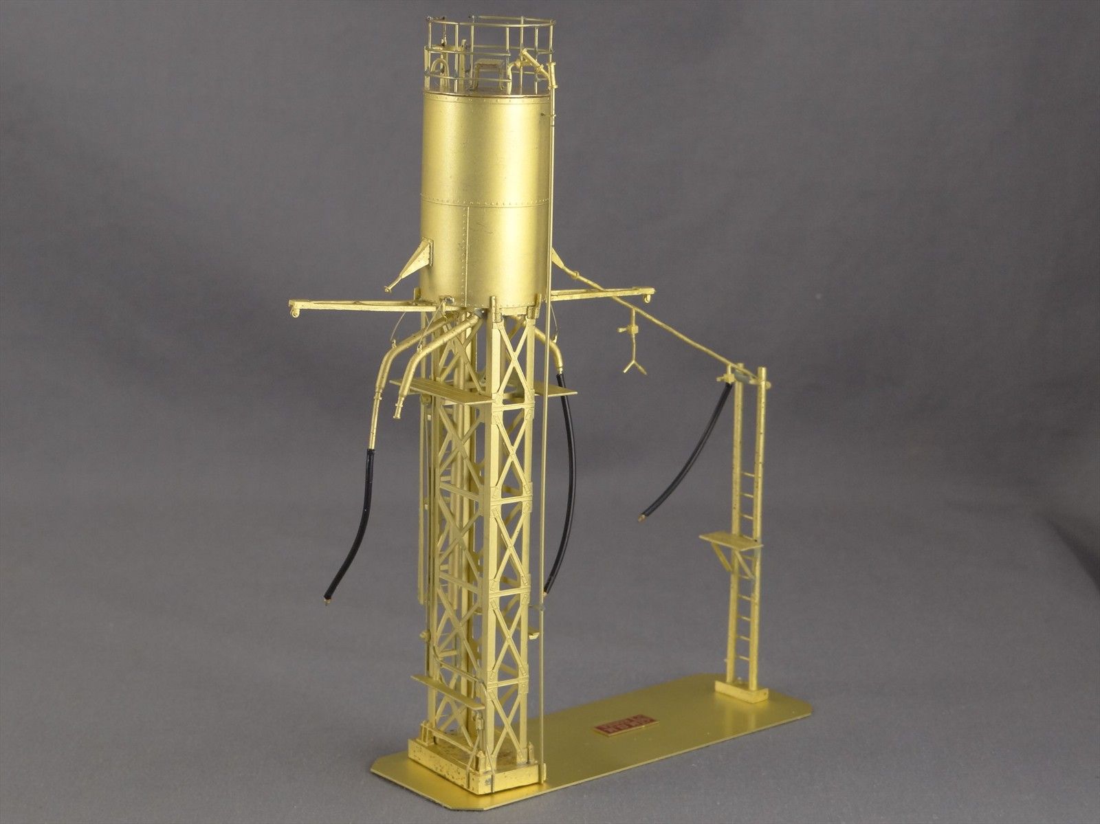 HO OMI 3121 Overland F-M 15 Cu Yard Sand Tower Single Track