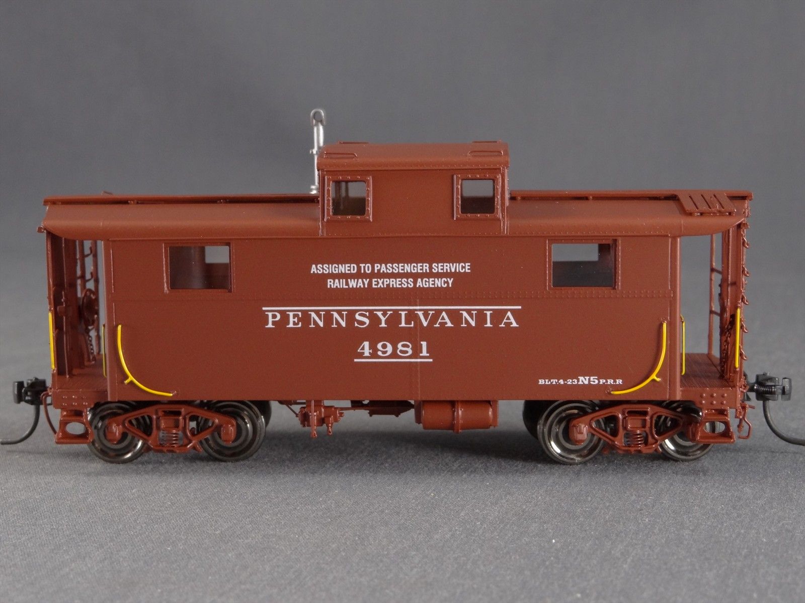HO DP 3101B PRR Pennsylvania N5 Caboose #4981
