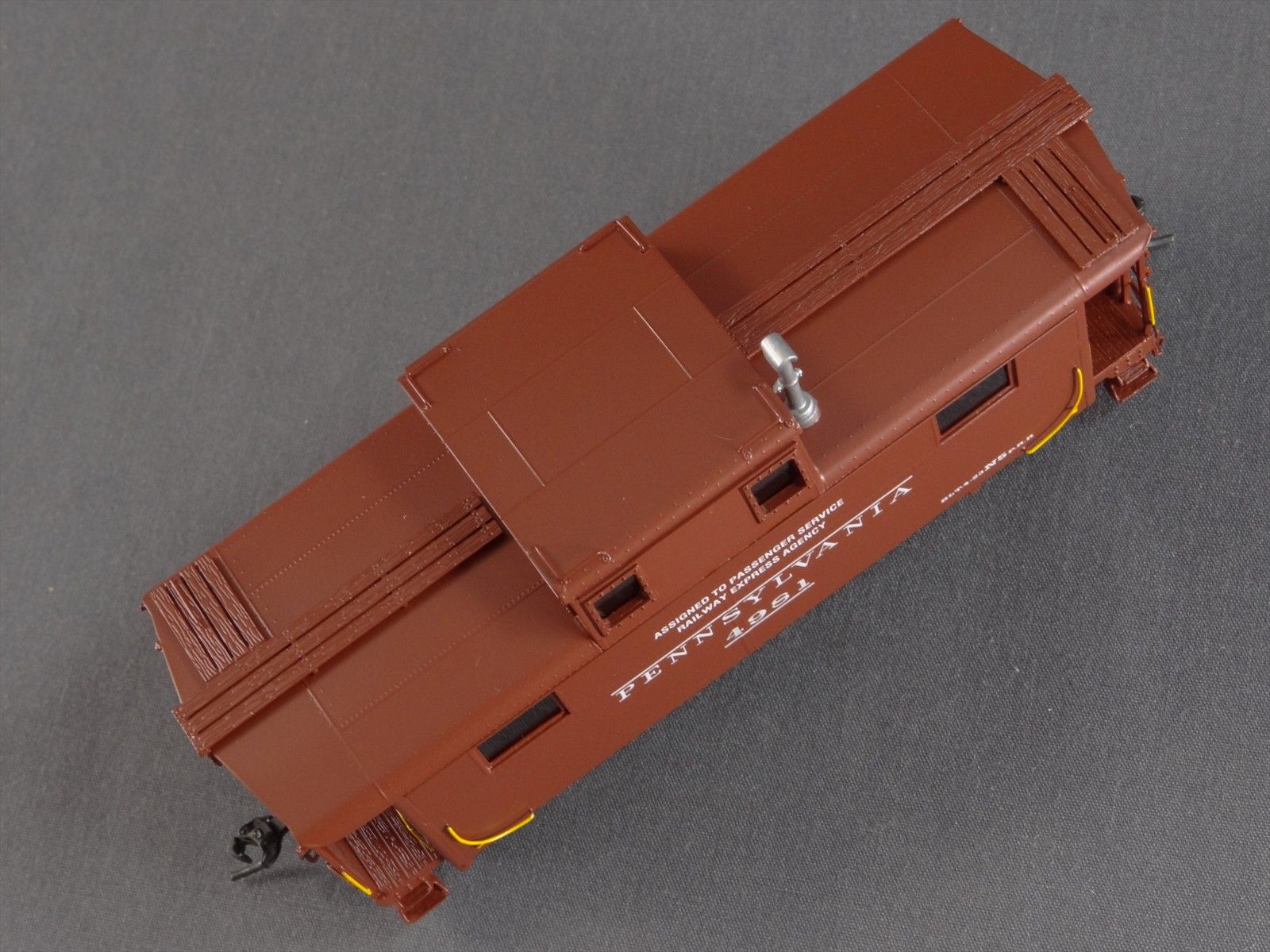 HO DP 3101B PRR Pennsylvania N5 Caboose #4981