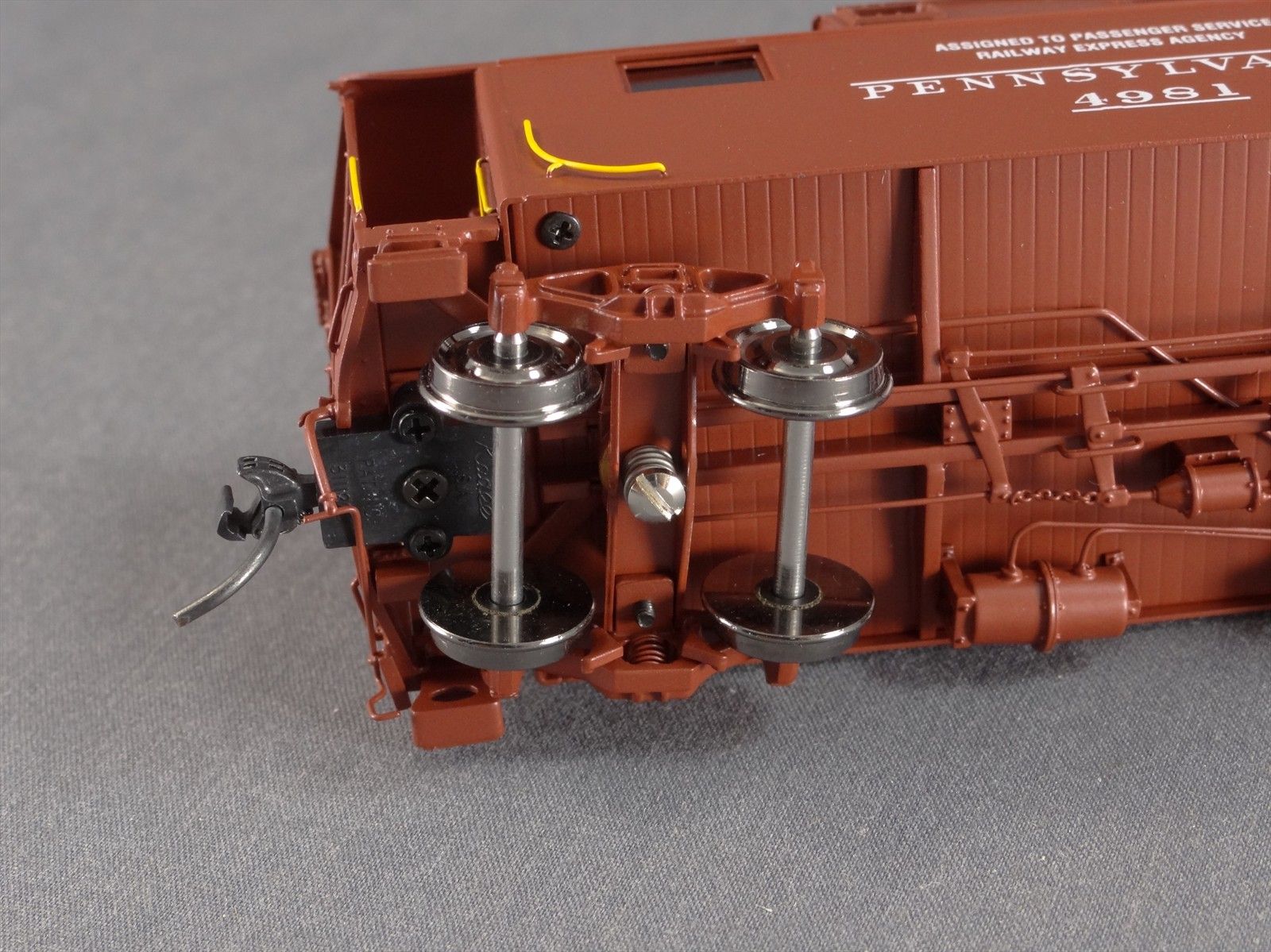 HO DP 3101B PRR Pennsylvania N5 Caboose #4981