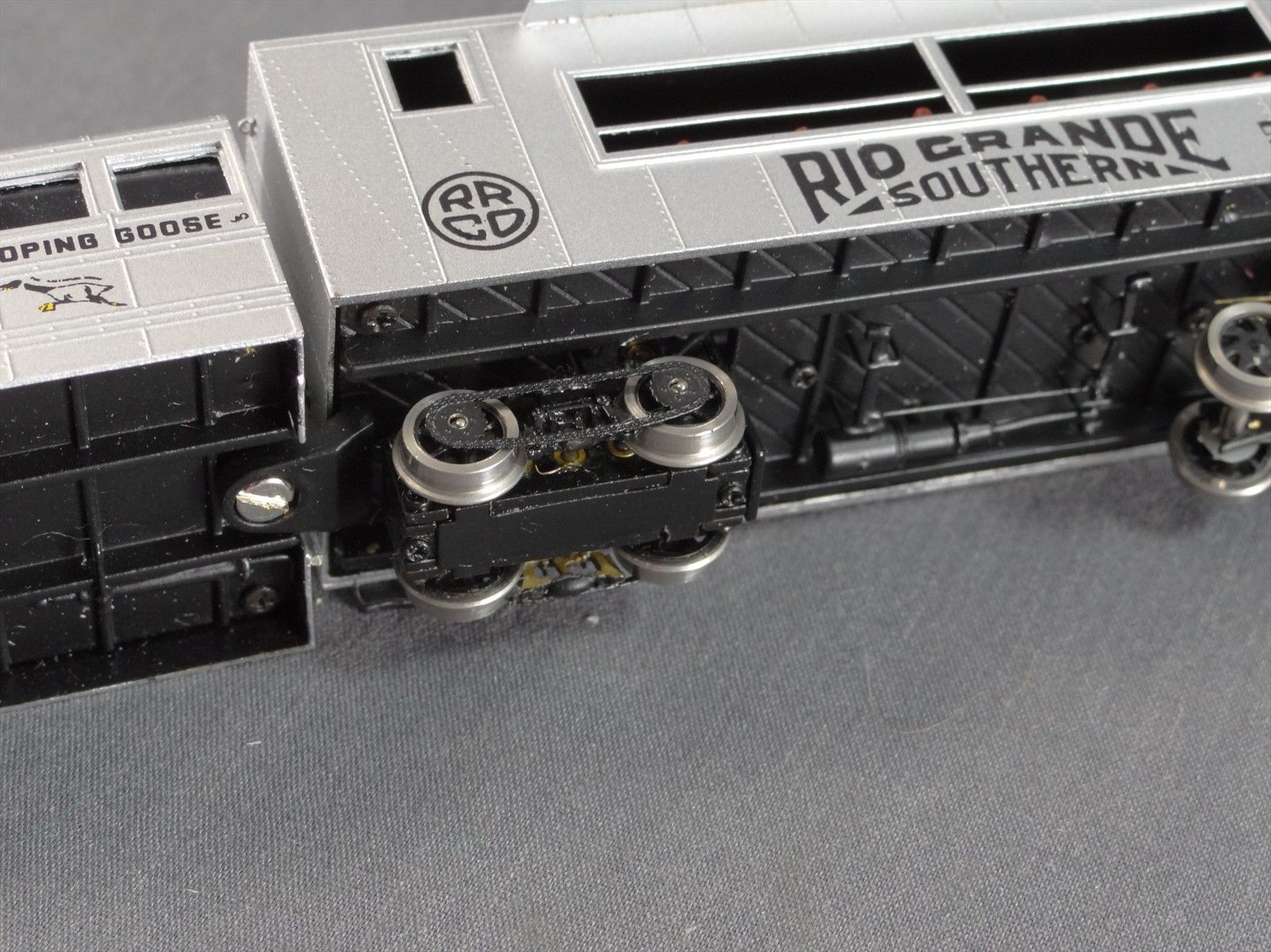 HOn3 PSC 17260-2 RGS Galloping Goose Wayne Bus Body Passenger #5