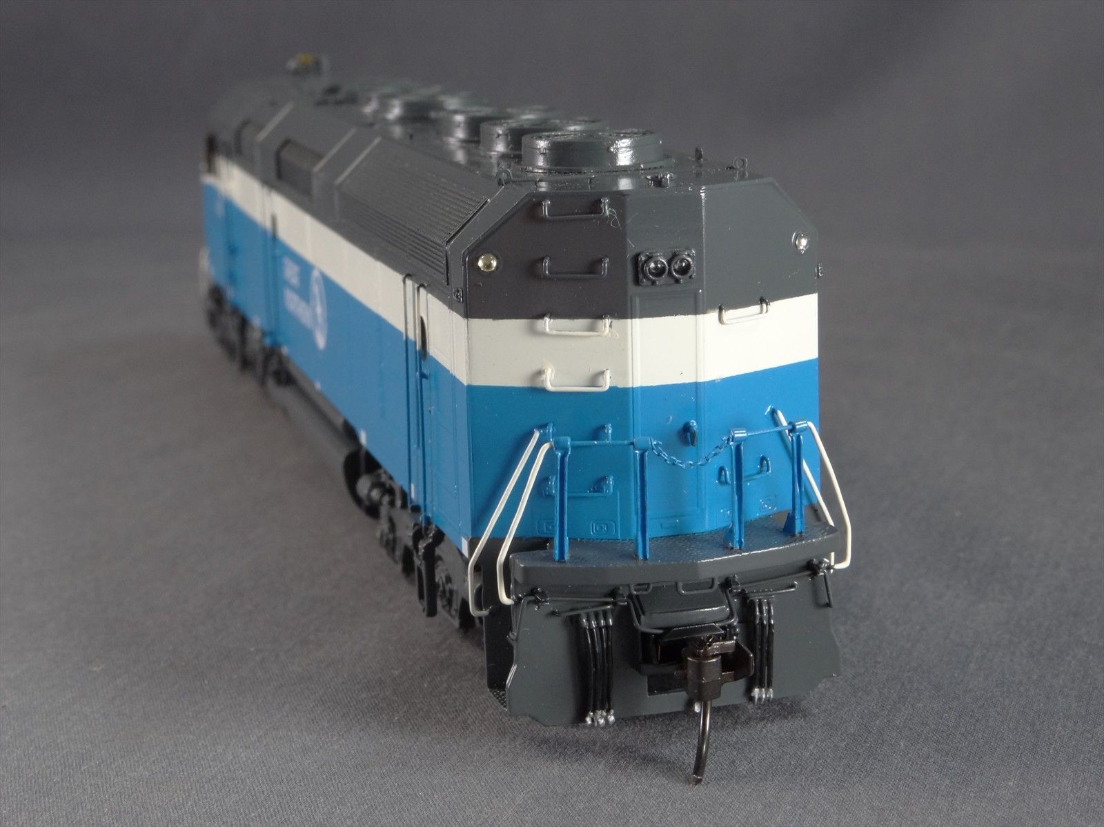 HO OMI 5683.1 GN Great Northern F45 Diesel #437 - Sky Blue