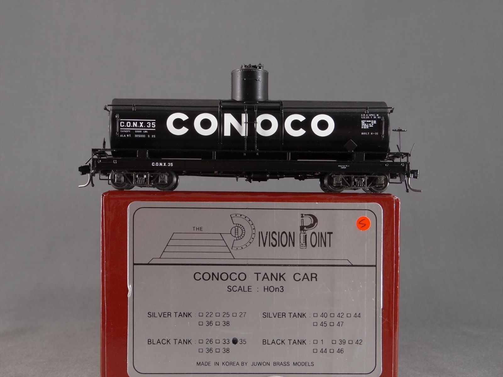 HOn3 DP Division Point Conoco Tank Car #35 - Black