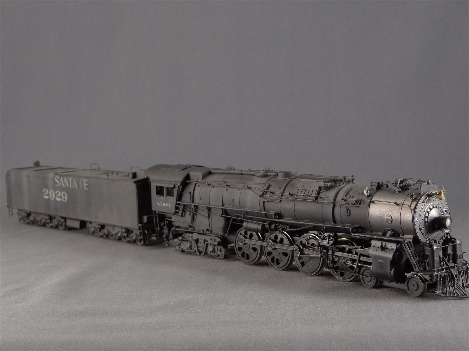 HO Brass PFM United ATSF Santa Fe 4-8-4 #2929 - Custom