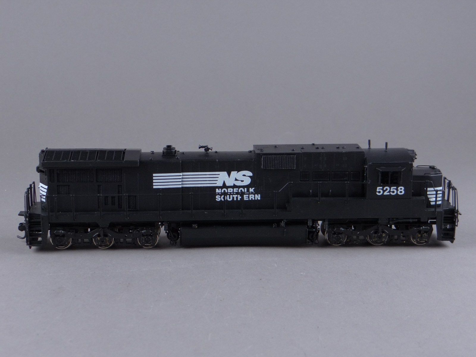 HO Brass OMI 1945 Overland NS Norfolk Southern C39-8 #5258 - Custom