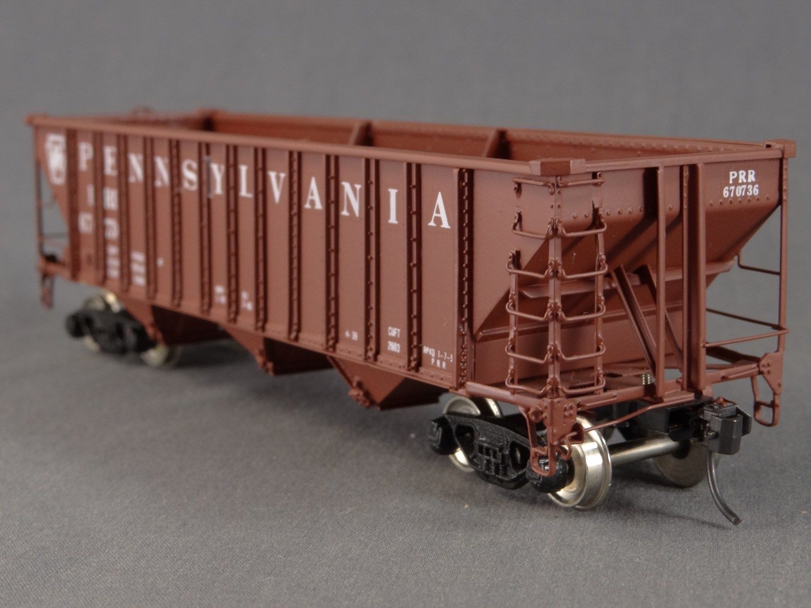 HO PSC 15782-4 PRR 70-Ton 3-Bay H-39 Hopper #670736