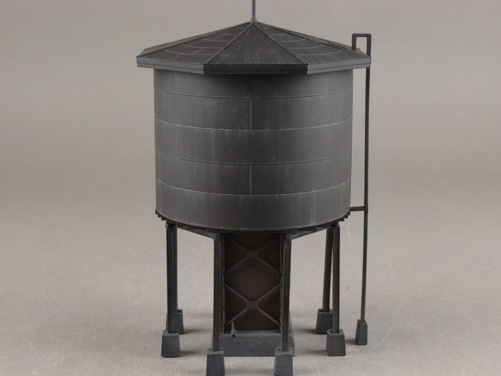 HO OMI 1311 65,000 Gallon Water Tower - Custom Painted