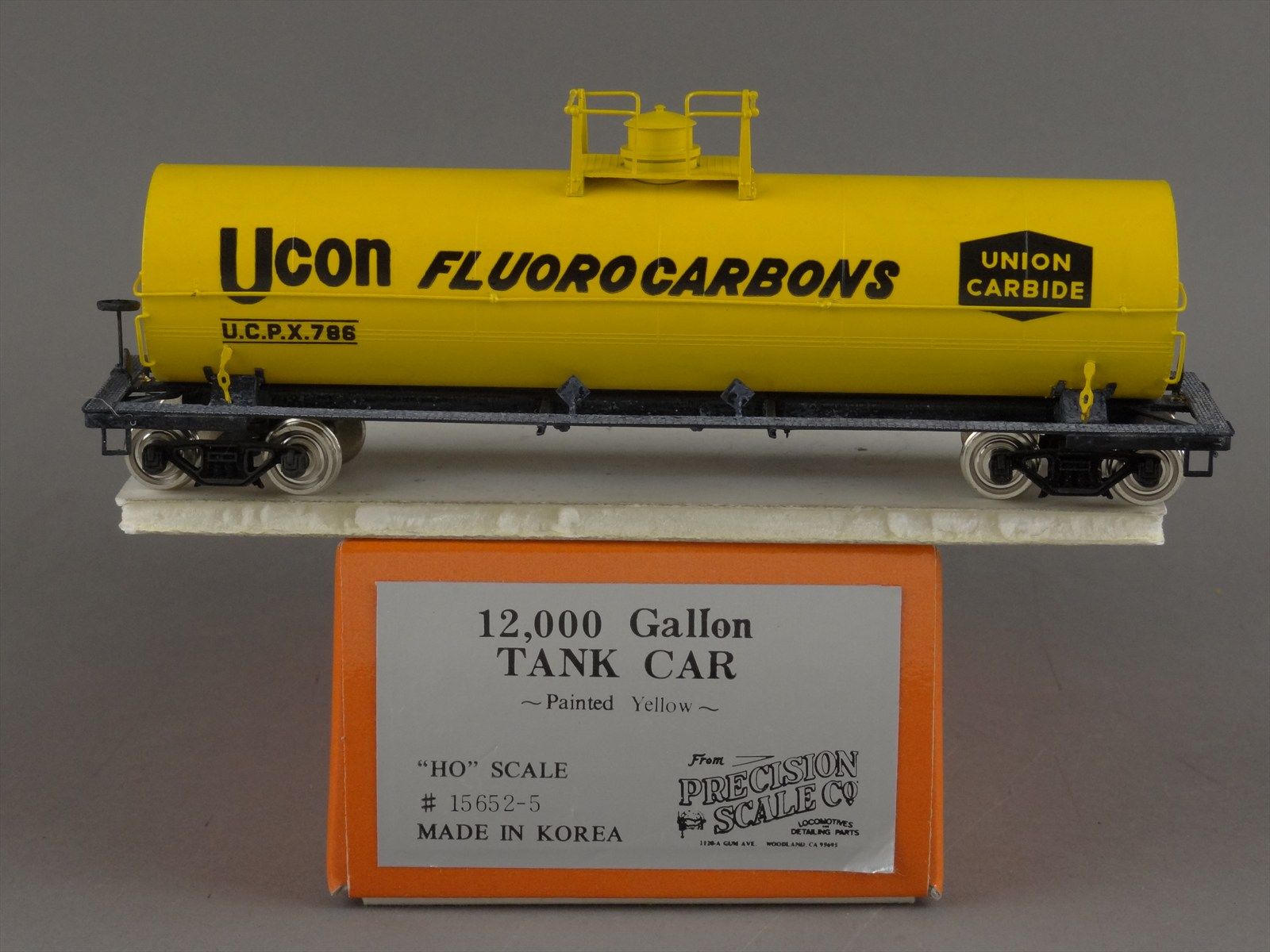HO PSC 15652-5 12,000 Gallon Tank Car - Union Carbide UCPX #796