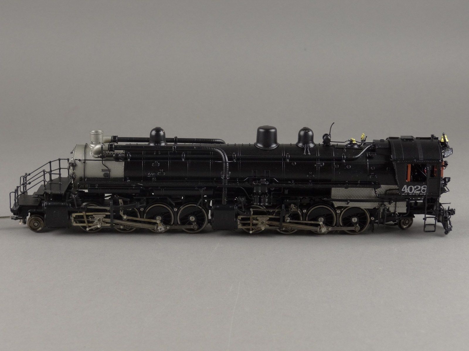 HO PSC 17158-1 SP Southern Pacific 2-8-8-2 AC-2 Cab Forward #4028
