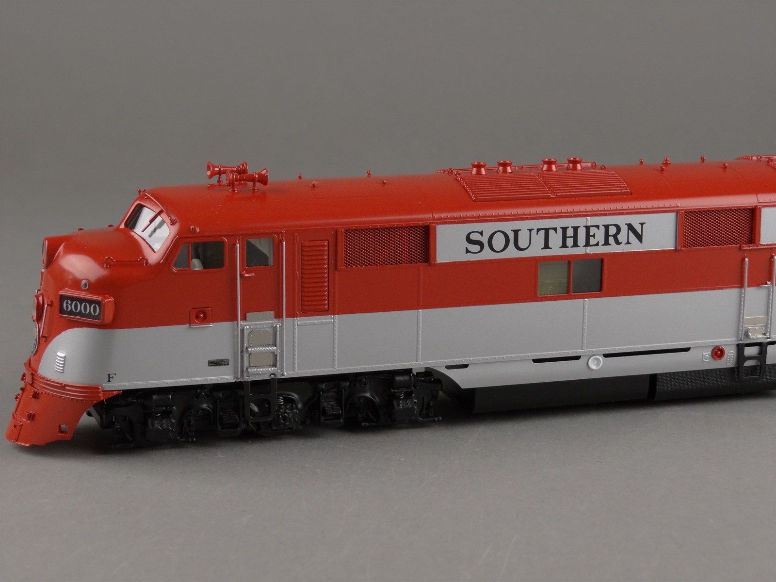 HO CIL 2451.1A Challenger SP Golden State EMD E7A #6000