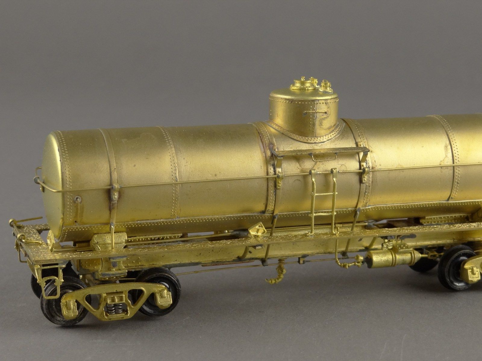 HO Brass Overland GATX 8000 Gal 1 Dome Riveted Tank Car