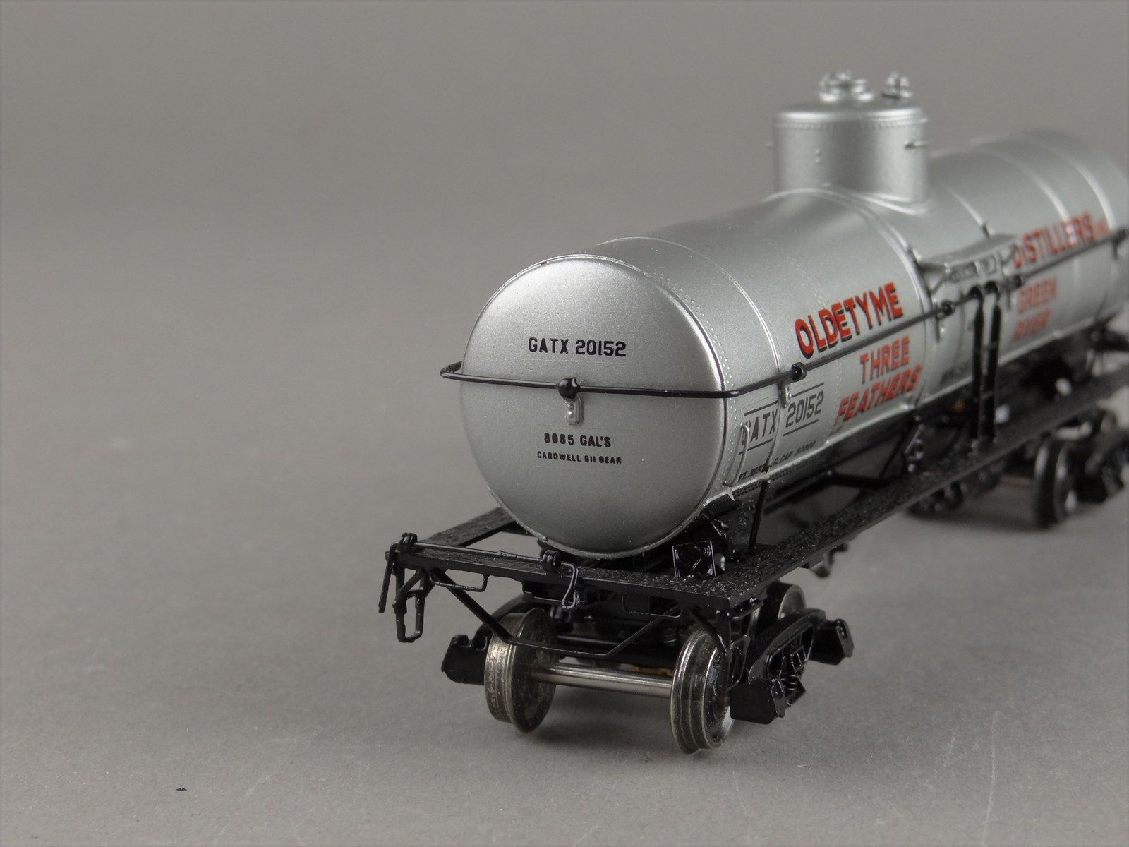 HO OMI 3482.1 Overland GATX 10,000 Gal 1 Dome Riveted Tank Car - Oldetyme