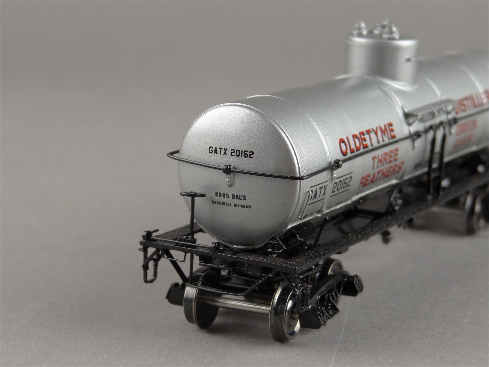 HO OMI 3482.1 Overland GATX 10,000 Gal 1 Dome Riveted Tank Car - Oldetyme