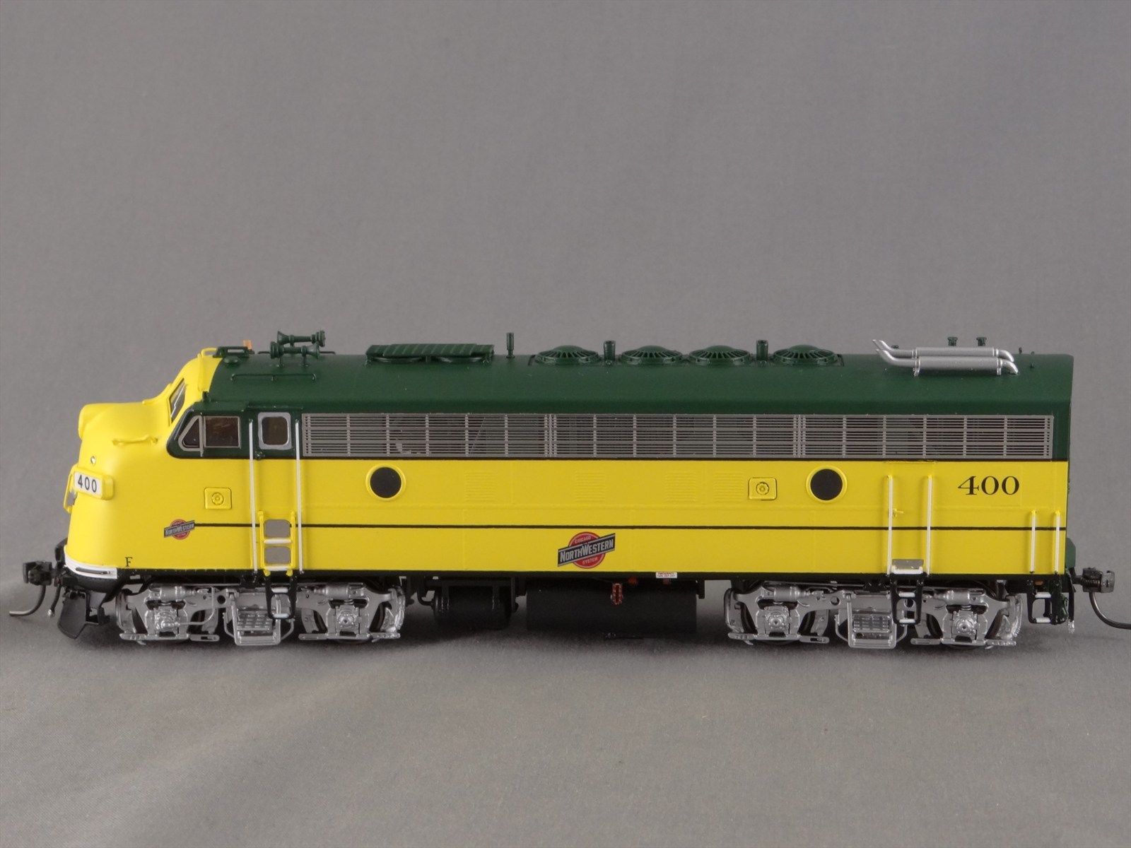 HO Brass OMI C&NW F7a Business Train Locomotive - BRAND NEW