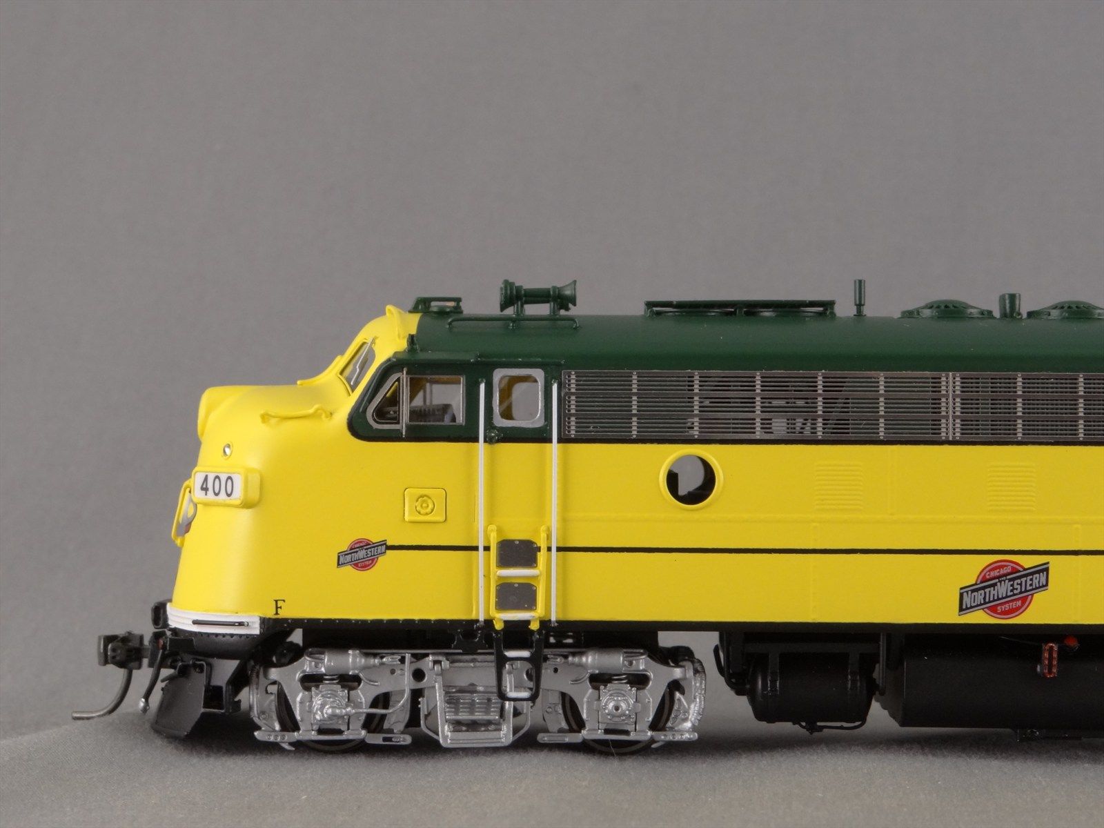 HO Brass OMI C&NW F7a Business Train Locomotive - BRAND NEW