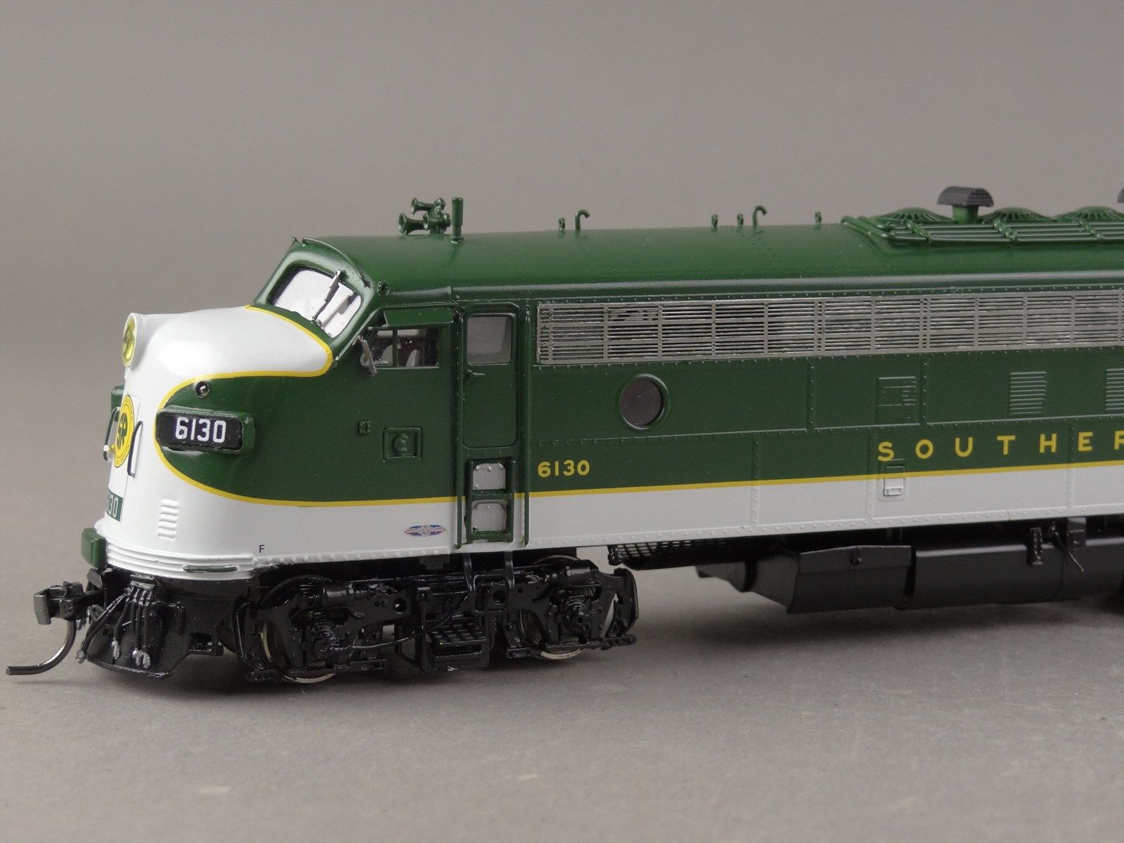 HO Brass OMI 5825 SRR Southern FP7 Diesel #6130 - Custom + DCC